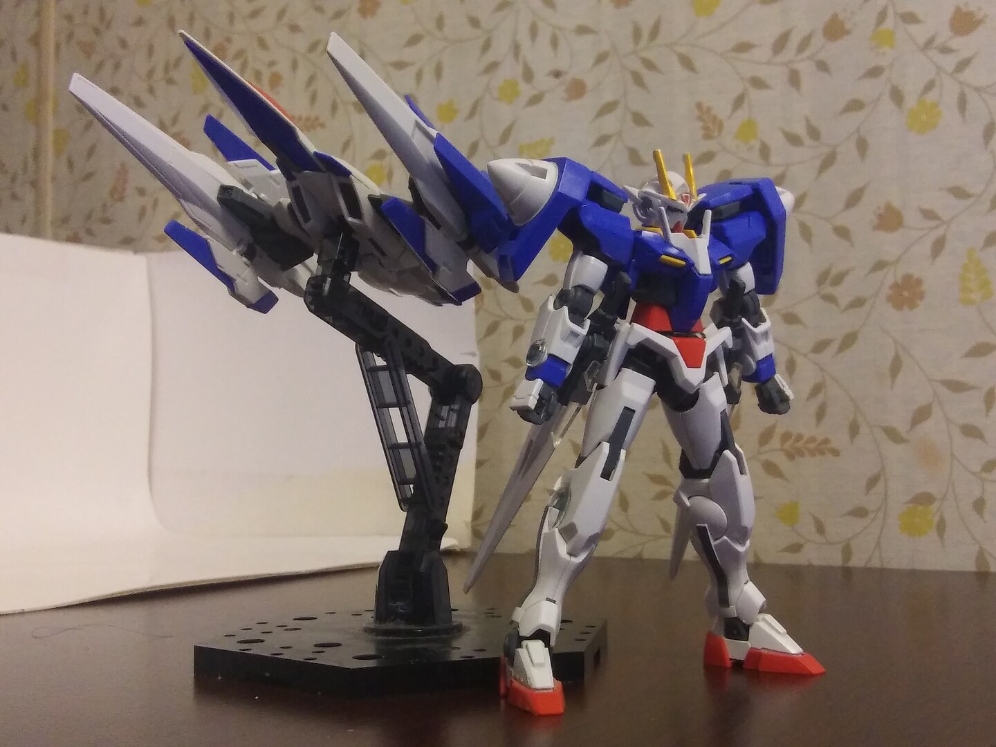 54 00 RAISER + GN SWORD III -- Snap Together Plastic Model Figure ...