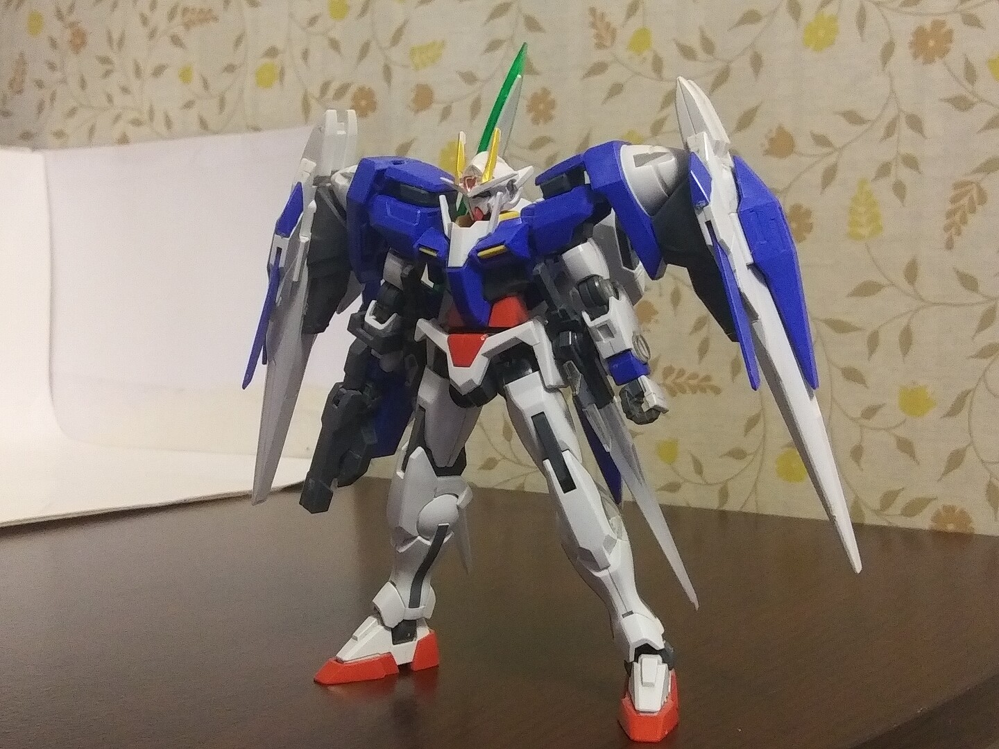 54 00 RAISER + GN SWORD III -- Snap Together Plastic Model Figure ...