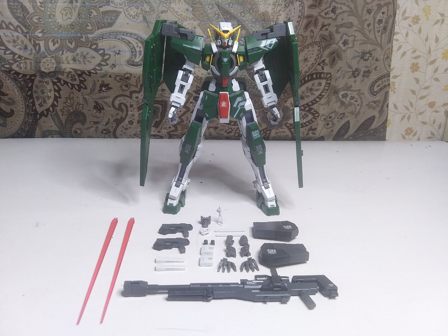 MG Gundam - Gundam Dynames -- Snap Together Plastic Model Figure Kit ...