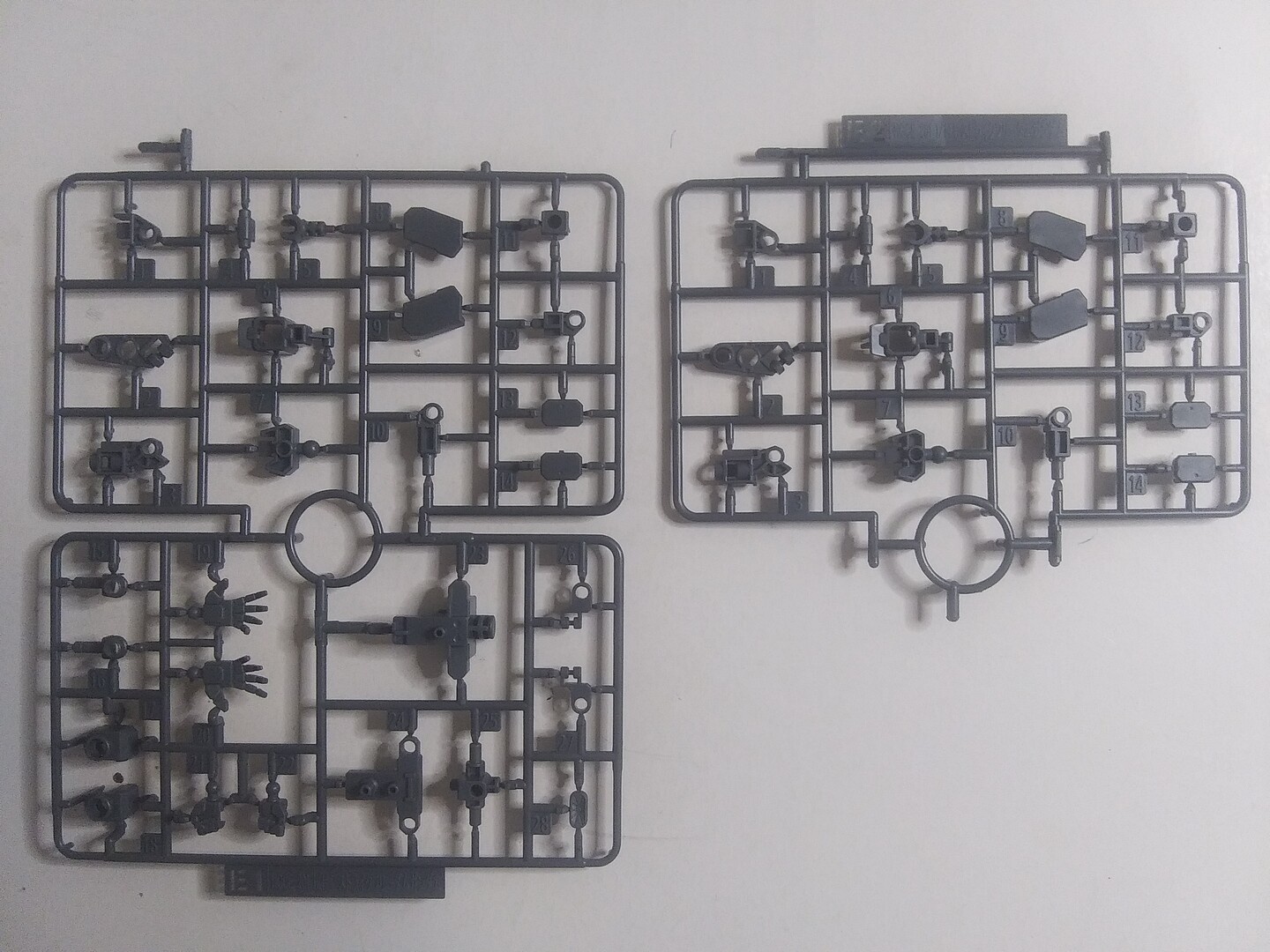 HG Gundam - Gundam Perfect Strike Freedom -- Snap Together Plastic ...