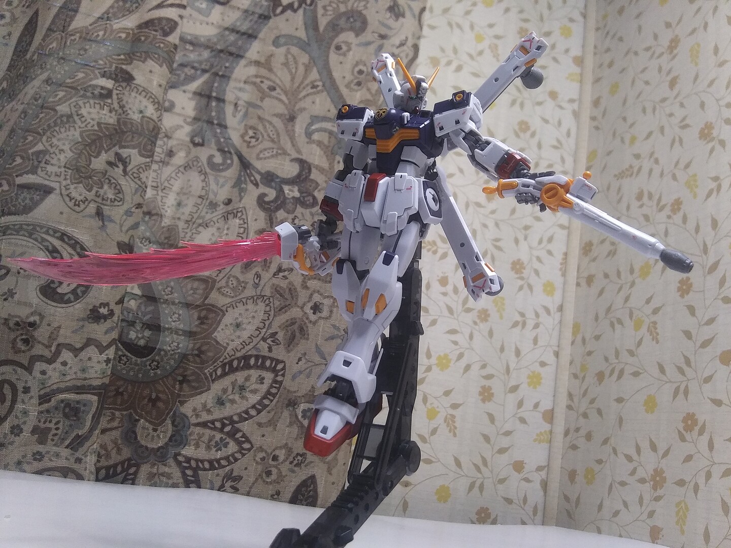 Real Grade Gundam Crossbone Gundam X1 -- Snap Together Plastic Model ...