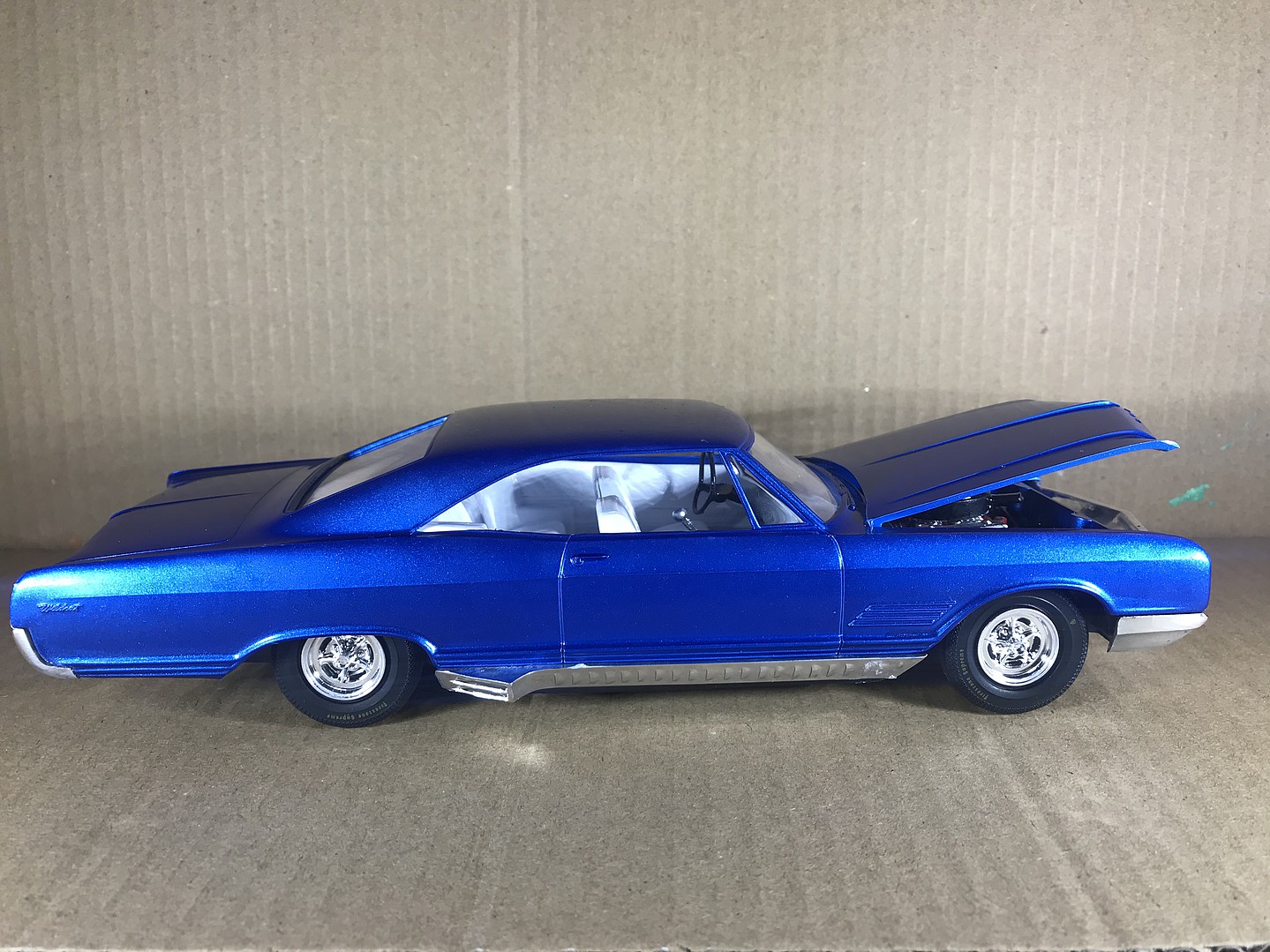 1966 Buick Wildcat -- Plastic Model Car Vehicle Kit -- 1/25 Scale ...