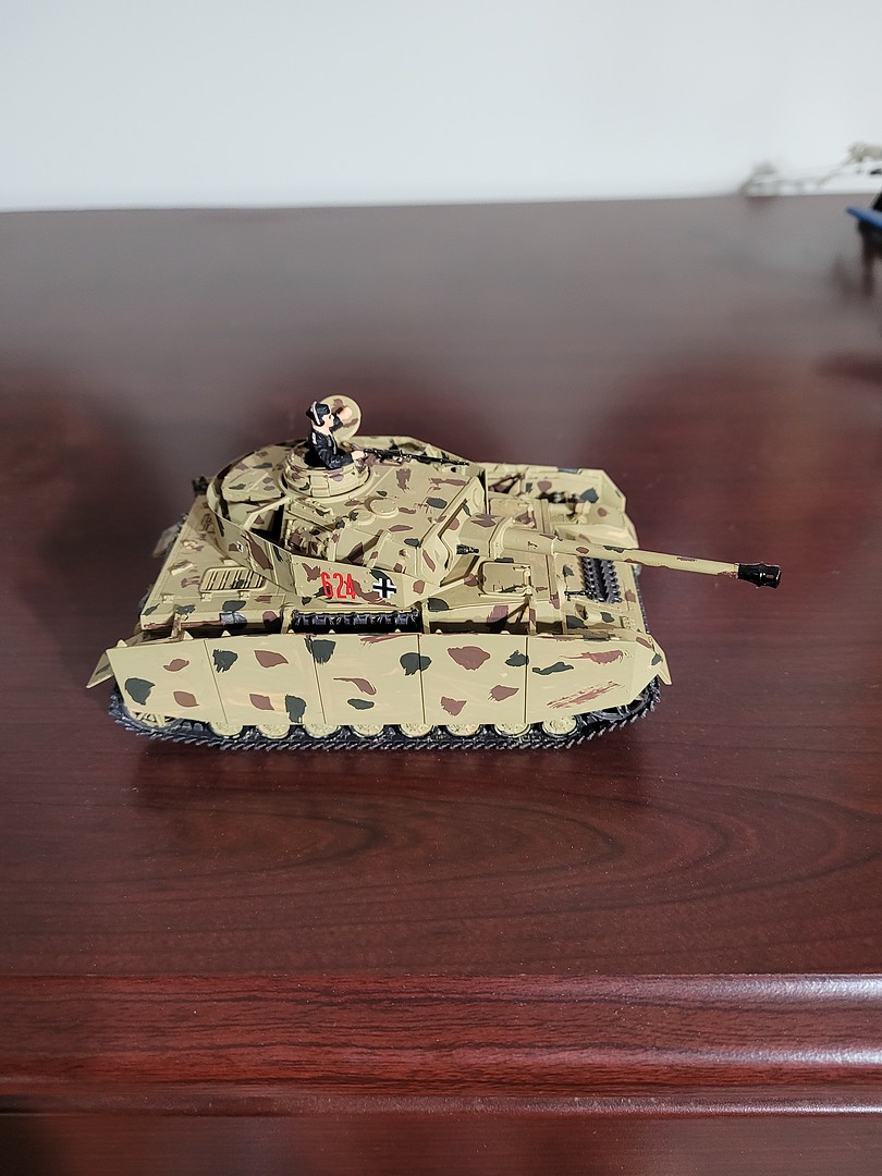 German Panzer IV Ausf.H Late Production -- Plastic Model Military ...