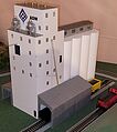 Walthers ADM(R) Concrete Grain Elevator - Kit HO Scale Model Railroad ...