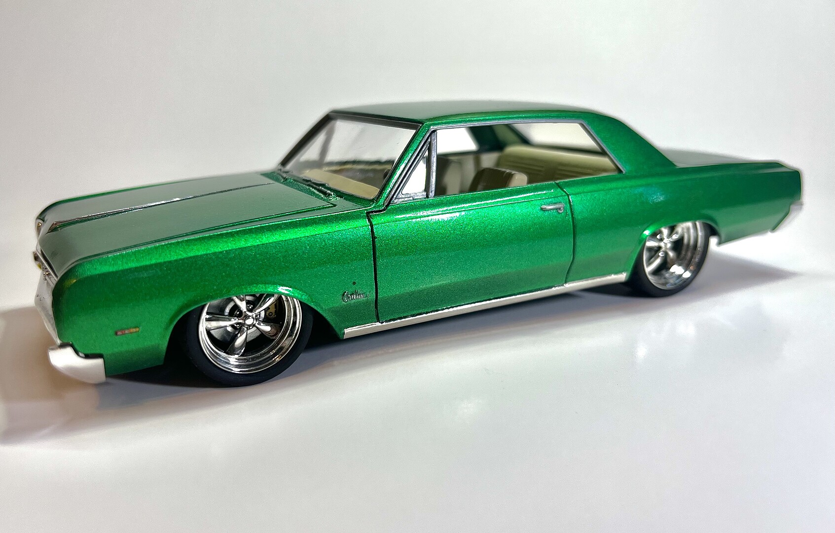 1964 Olds Cutlass 442 Hardtop Kit 1 -- Plastic Model Car Vehicle -- 1/ ...