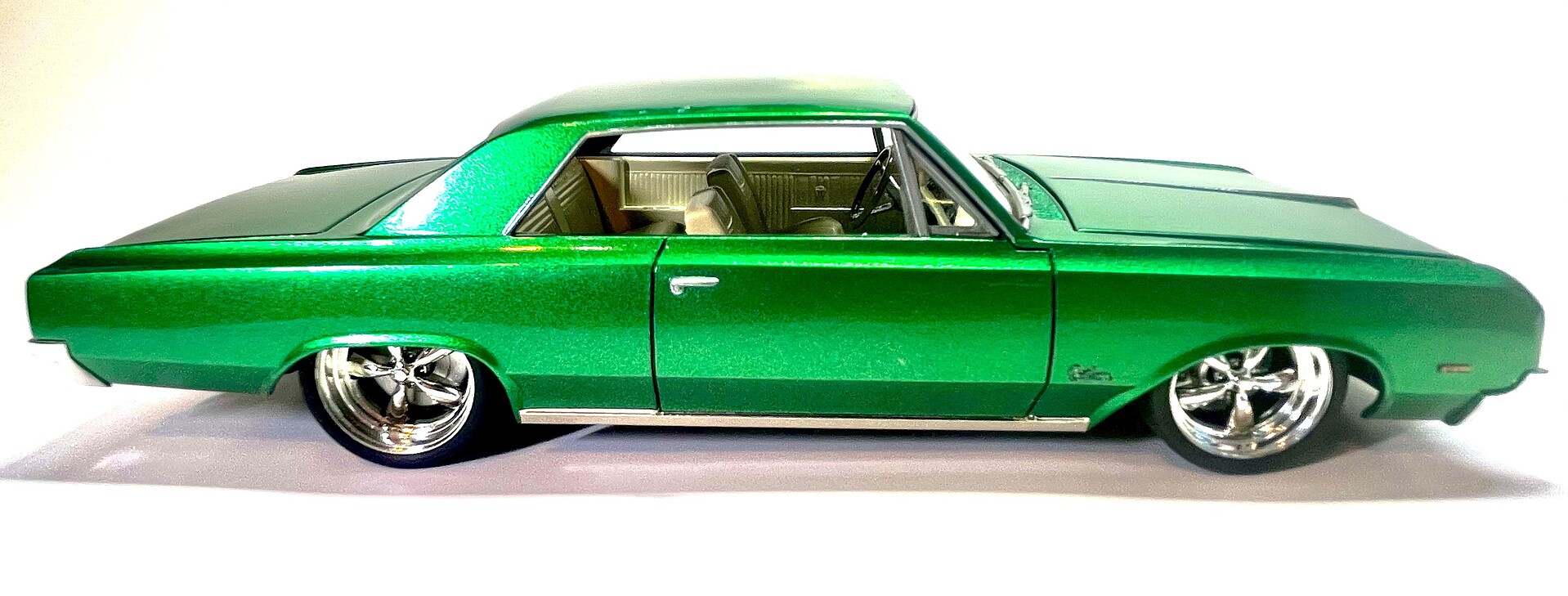 1964 Olds Cutlass 442 Hardtop Kit 1 -- Plastic Model Car Vehicle -- 1/ ...