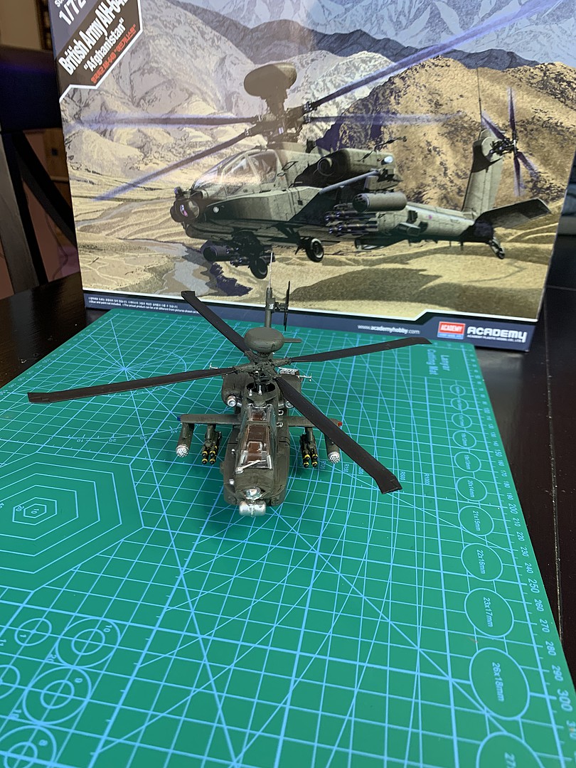 AH-64D British Army Afghanistan -- Plastic Model Helicopter Kit -- 1/72 ...