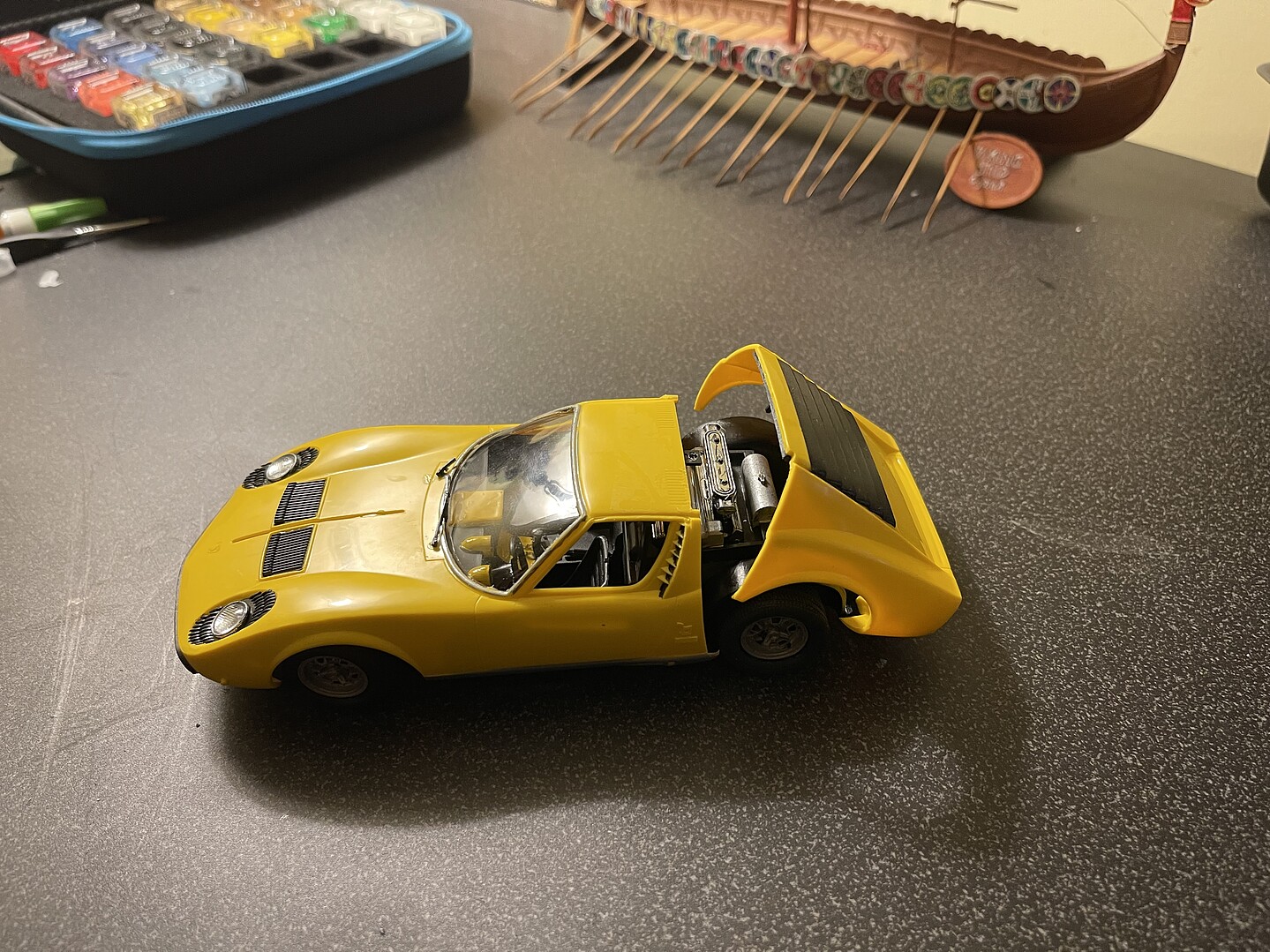 Lamborghini Miura -- Plastic Model Car Kit -- 1/24 Scale -- #3686s ...