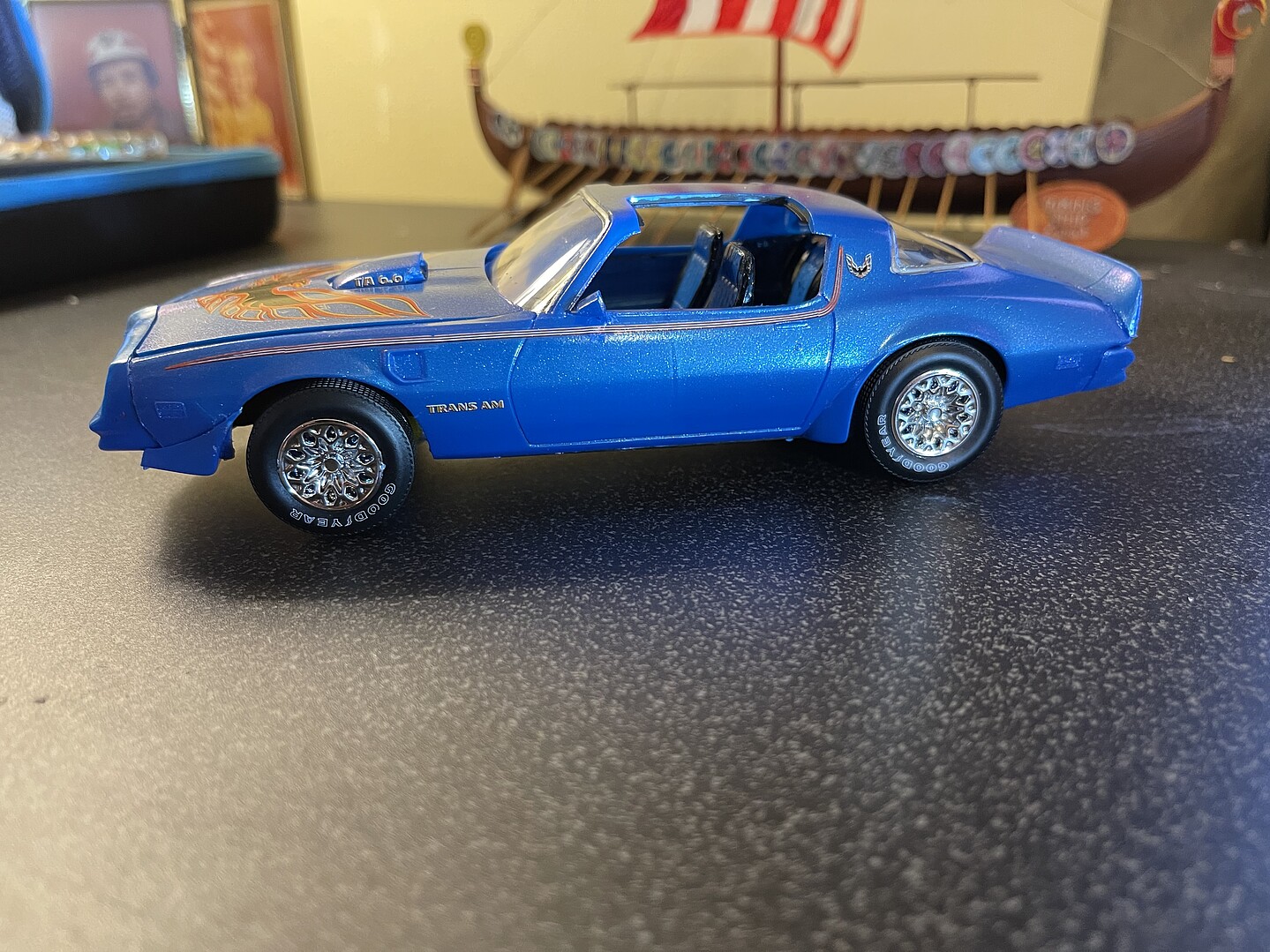 1977 Pontiac Firebird Trans Am -- Plastic Model Car Vehicle Kit -- 1/25 ...