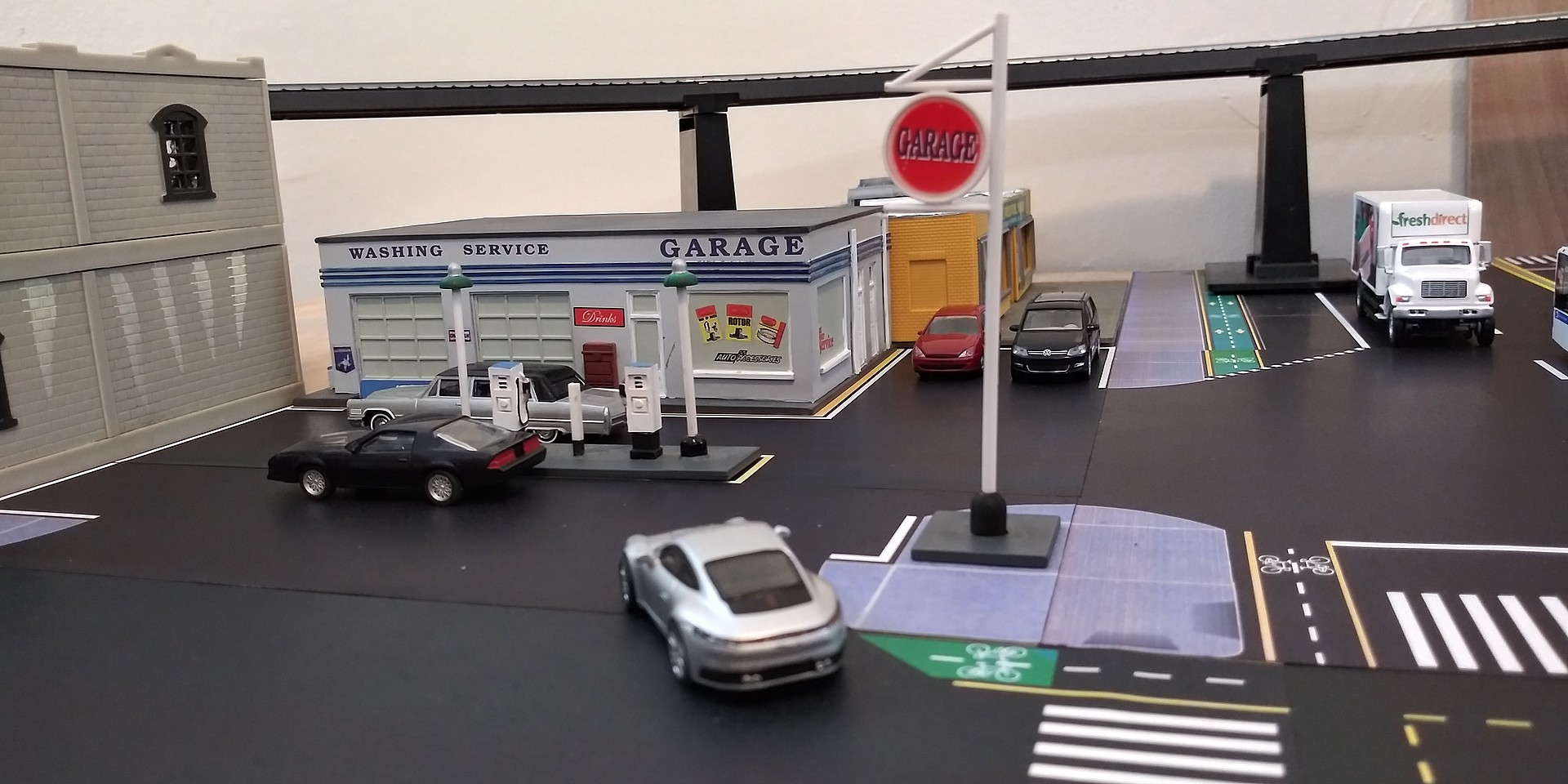 Gas Station Assembled Perma-Scene -- HO Scale Model Railroad Building ...