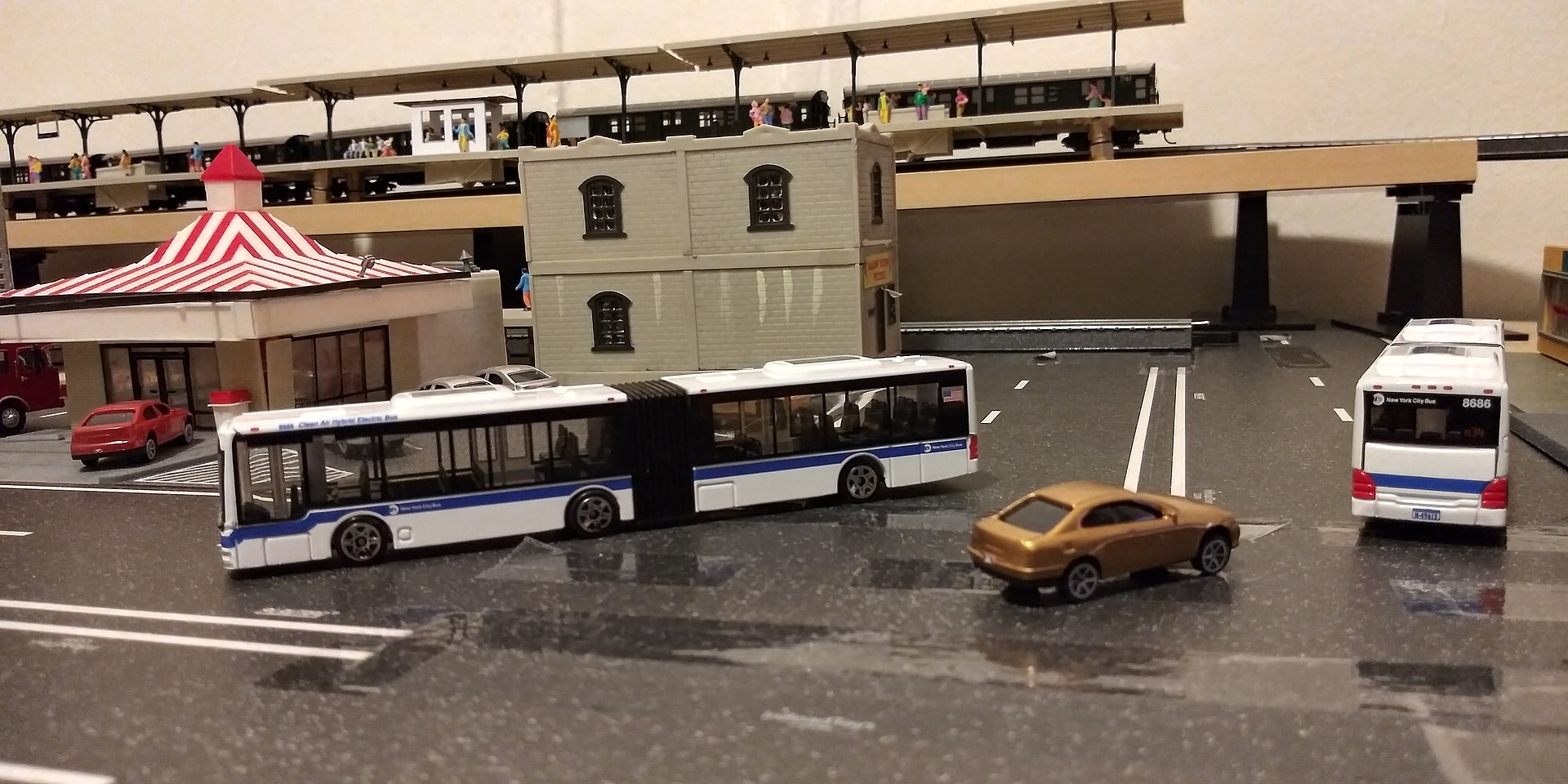 MTA NYC Transit Articulated Bus O Gauge Railroading On Line, 57% OFF