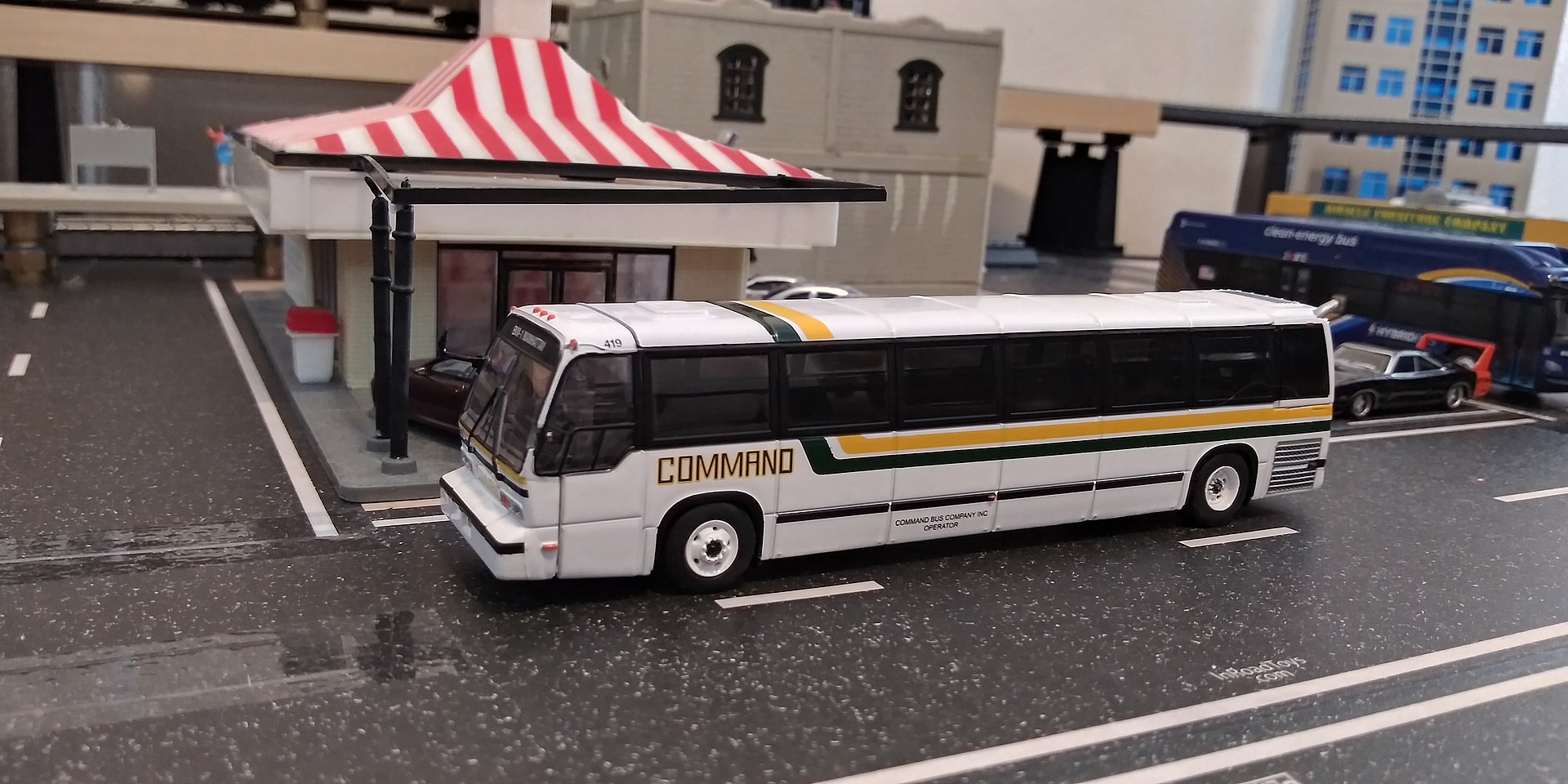 1987-1994 TMC RTS Transit Bus - Assembled -- Command (white, yellow ...