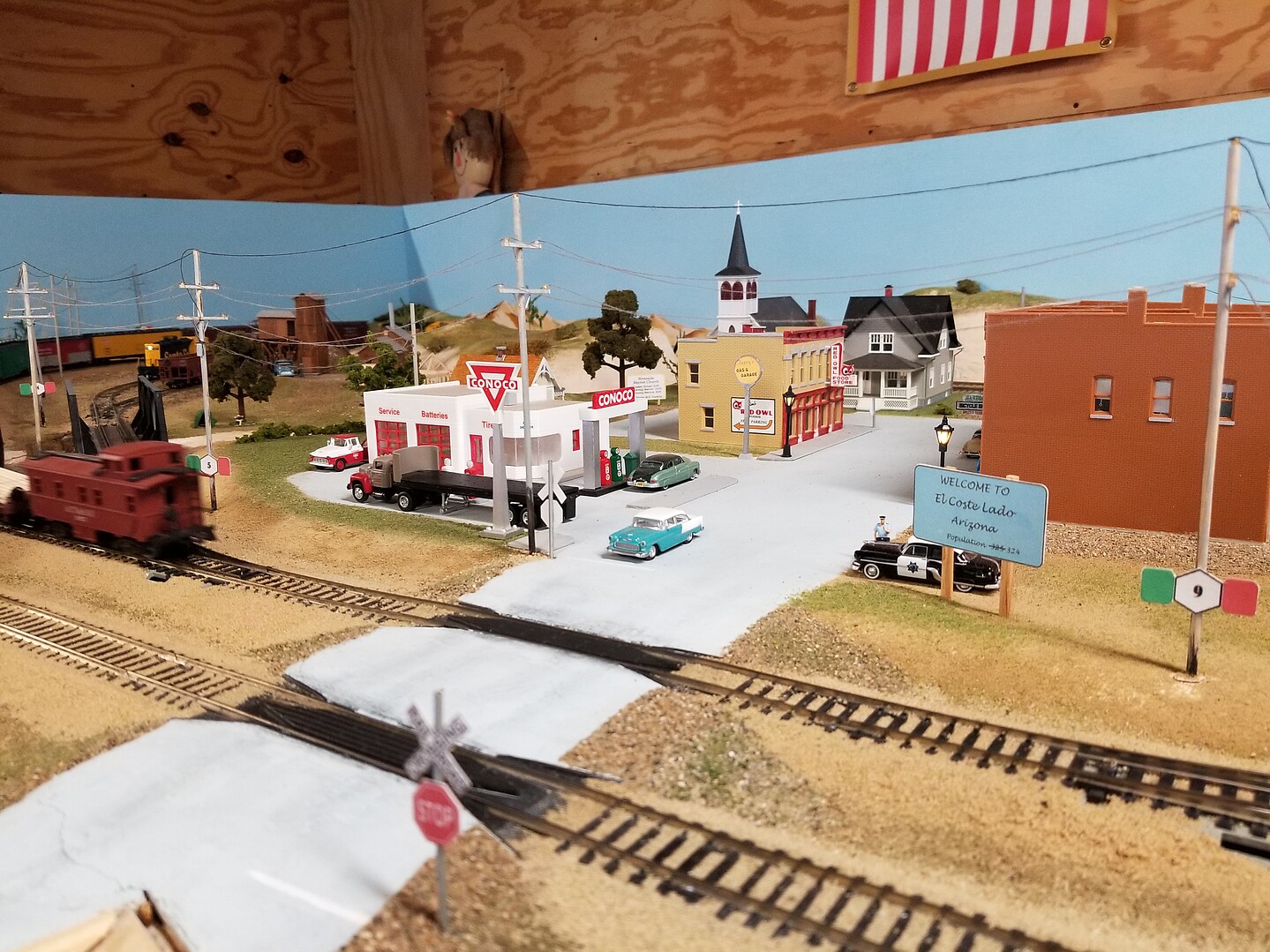 Al's Victory Service Station - Kit - 4 x 6 x 2-1/16'' -- HO Scale Model ...