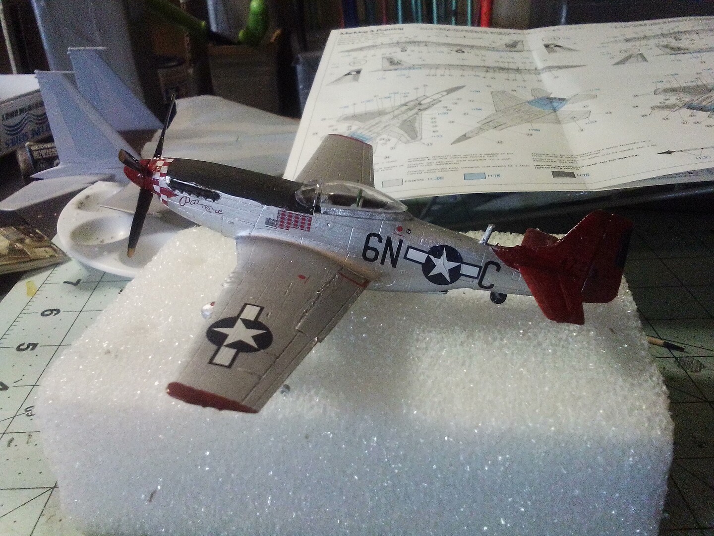 P-51D Mustang -- Plastic Model Airplane Kit -- 1/72 Scale -- #01004 ...