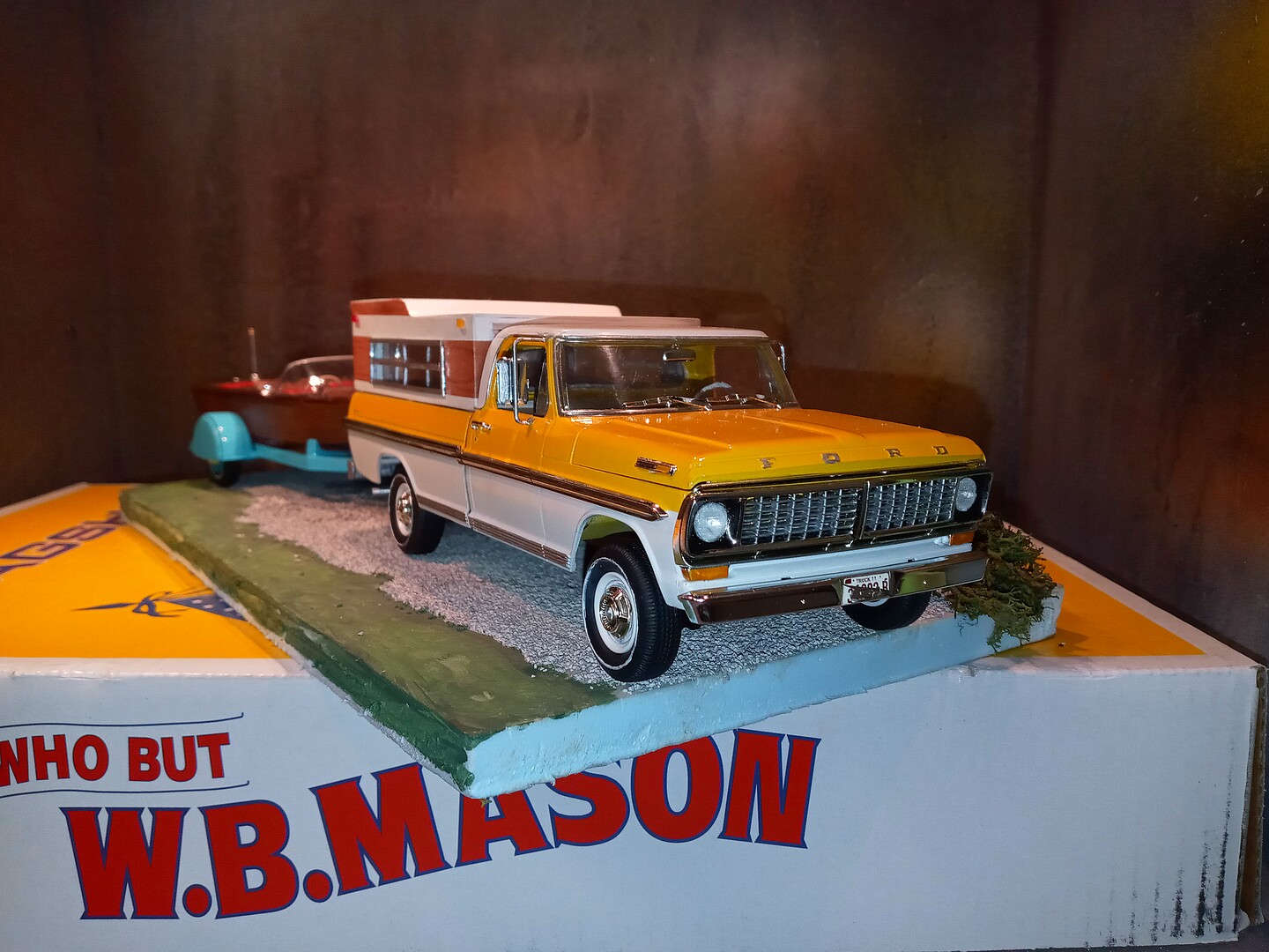 Gallery Pictures Moebius 1970 Ford F100 Custom Cab Truck w/Short Bed ...