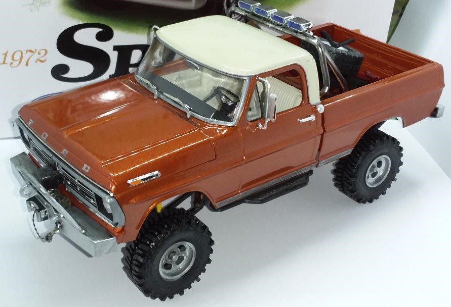 1972 Ford Sport Custom Pick-Up -- Plastic Model Truck Kit -- 1/25 Scale ...