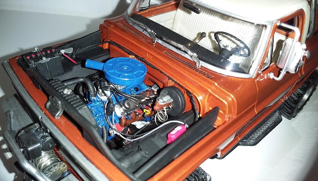 1972 Ford Sport Custom Pick-Up -- Plastic Model Truck Kit -- 1/25 Scale ...