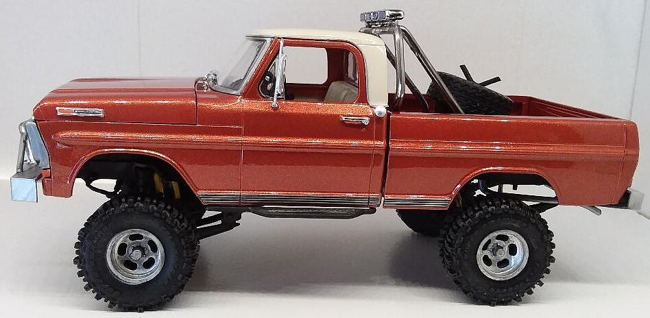 1972 Ford Sport Custom Pick-Up -- Plastic Model Truck Kit -- 1/25 Scale ...