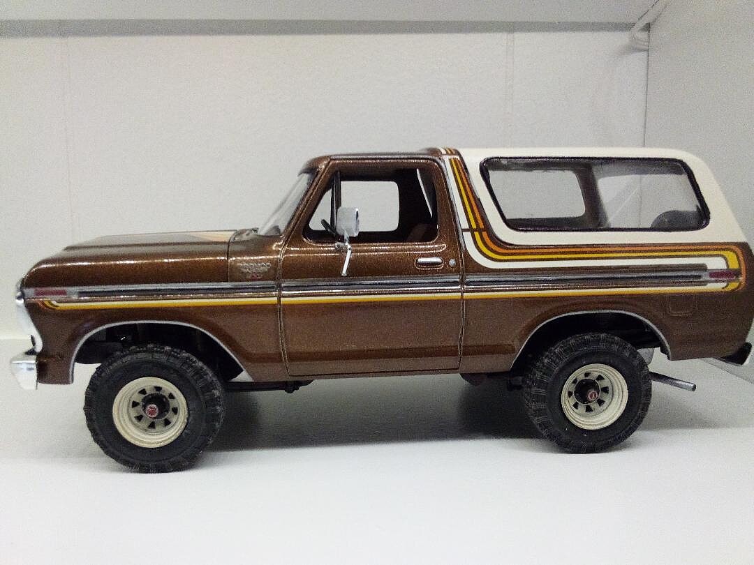 Wild Hoss 1978 Ford Bronco -- Plastic Model Truck Vehicle Kit -- 1/25 ...