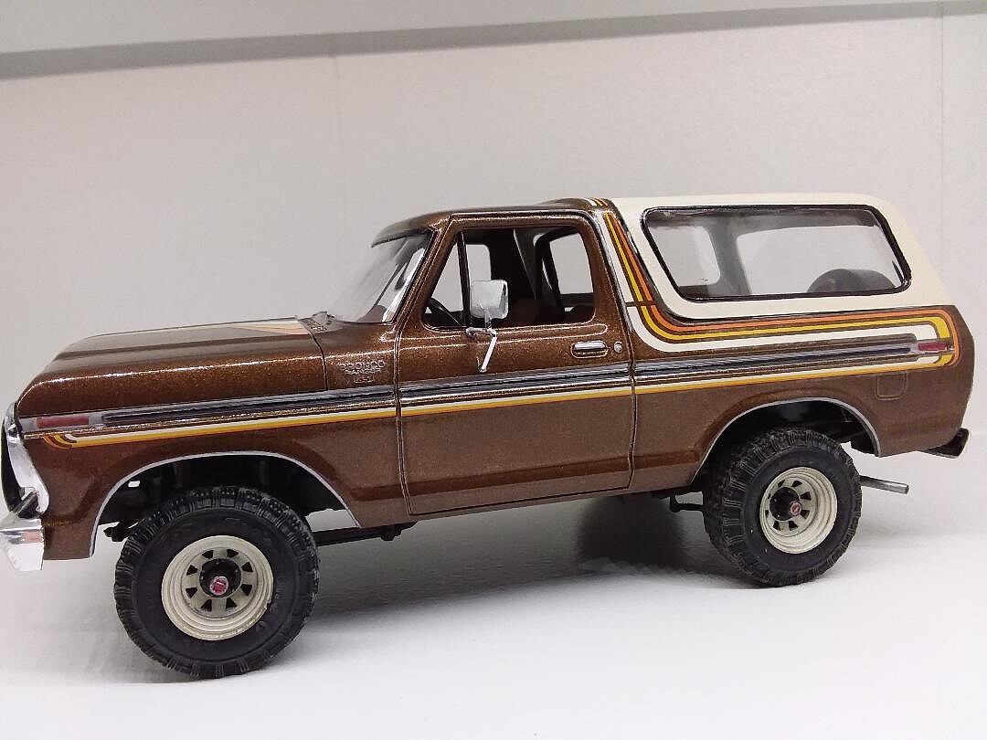 Wild Hoss 1978 Ford Bronco -- Plastic Model Truck Vehicle Kit -- 1/25 ...