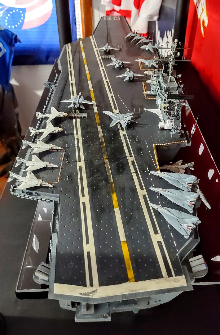 USS Nimitz CVN68 1975 Aircraft Carrier -- Plastic Model Military Ship ...