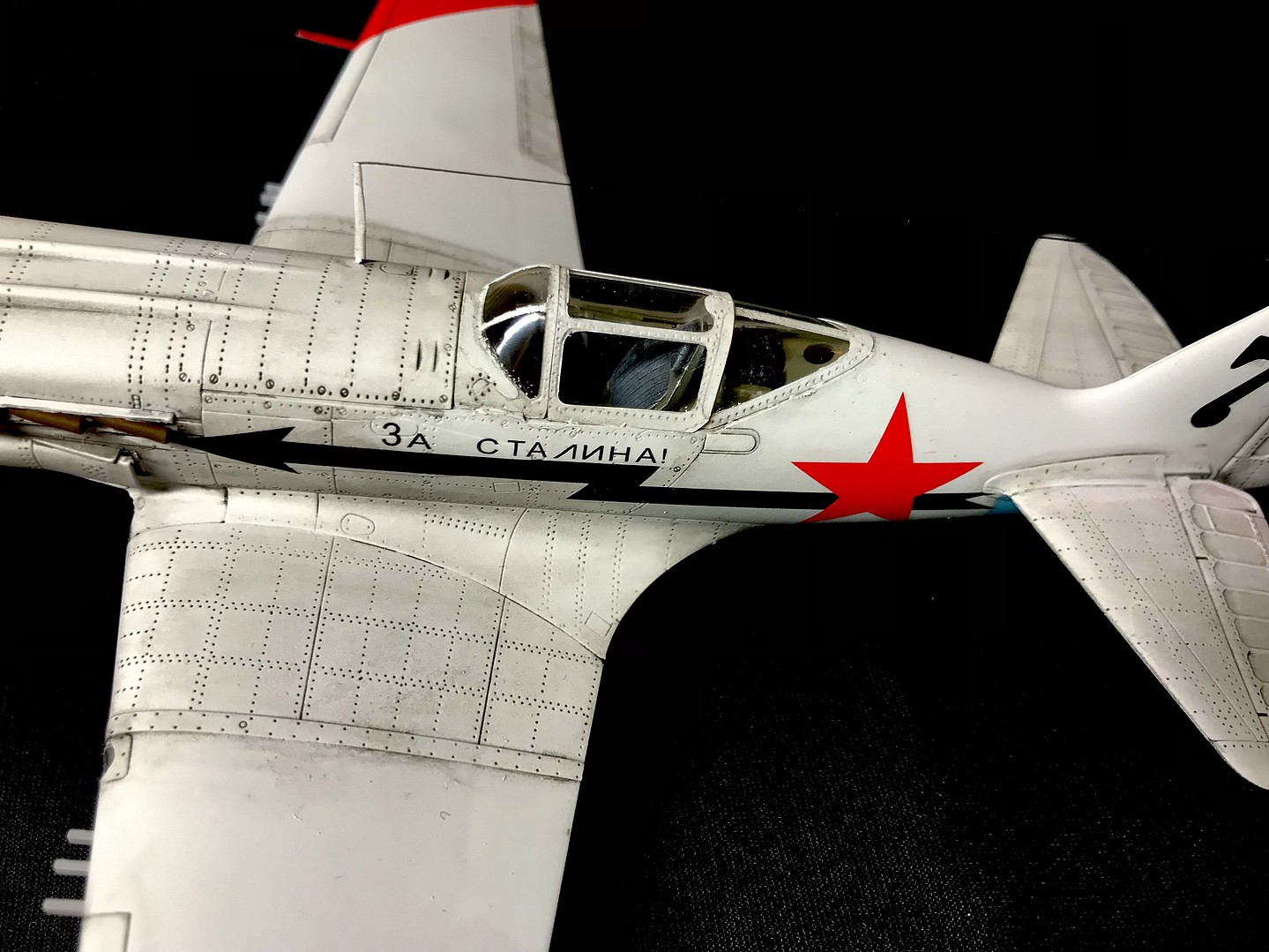 Soviet Mig-3 Late Version Fighter Aircraft -- Plastic Model Airplane ...