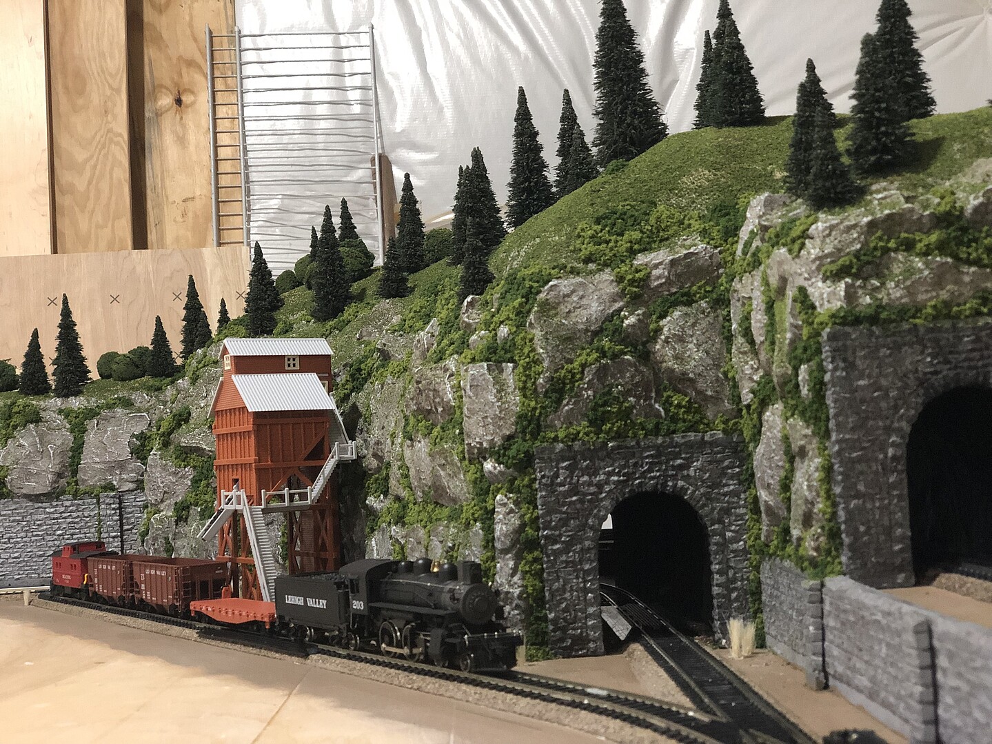 Coaling Station Snap Kit -- HO Scale Model Railroad Building -- #45211 ...