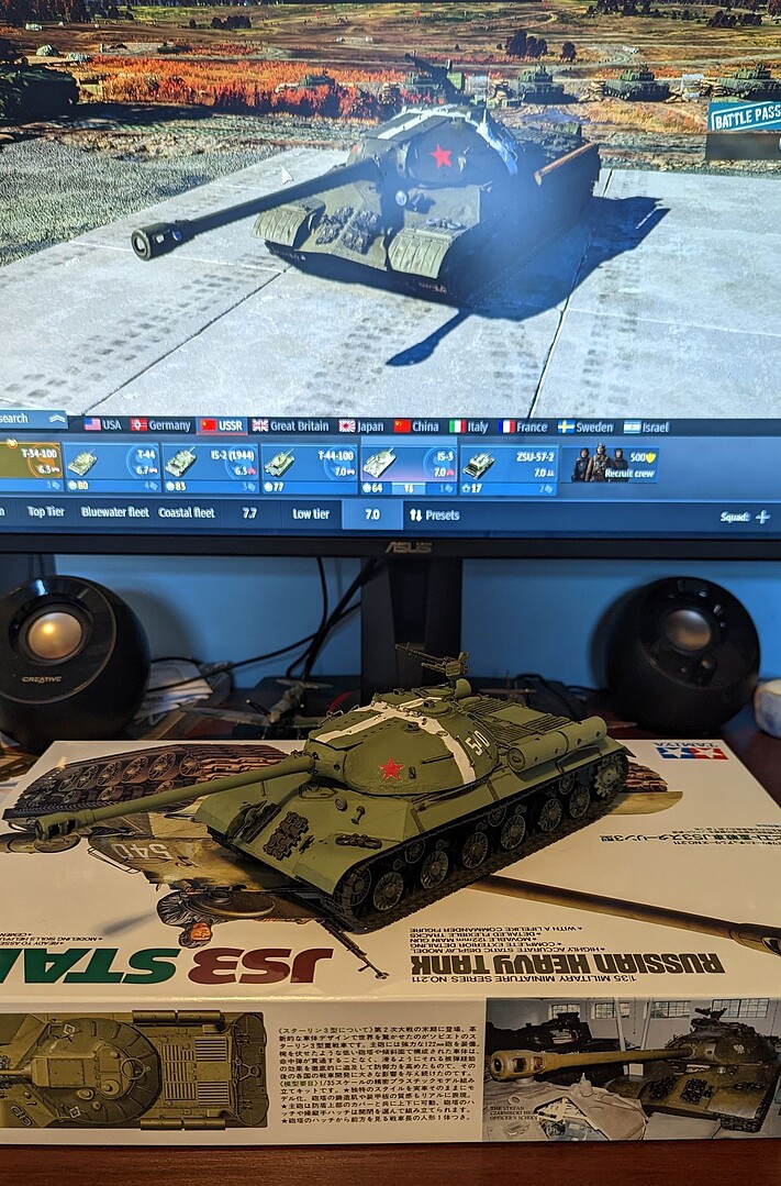 Russian Heavy Tank JS Stalin -- Plastic Model Military Vehicle Kit -- 1 ...