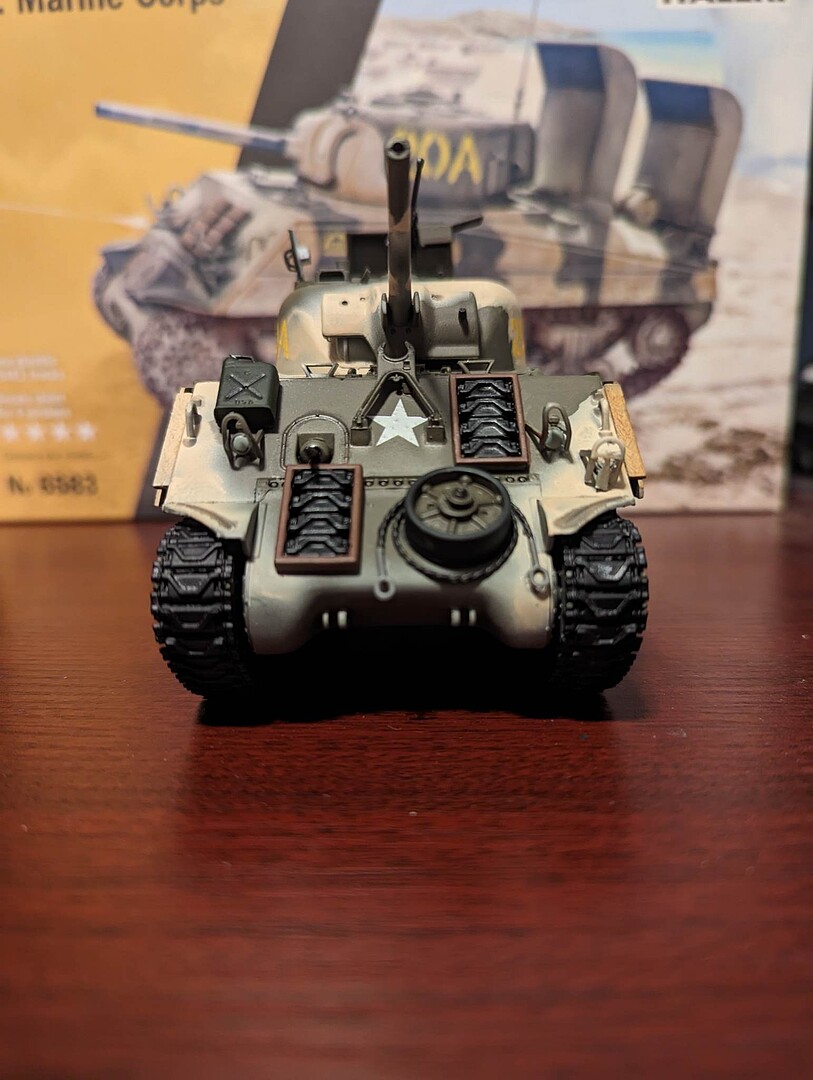 M4 Sherman US Marine Corps Tank -- Plastic Model Military Vehicle Kit ...