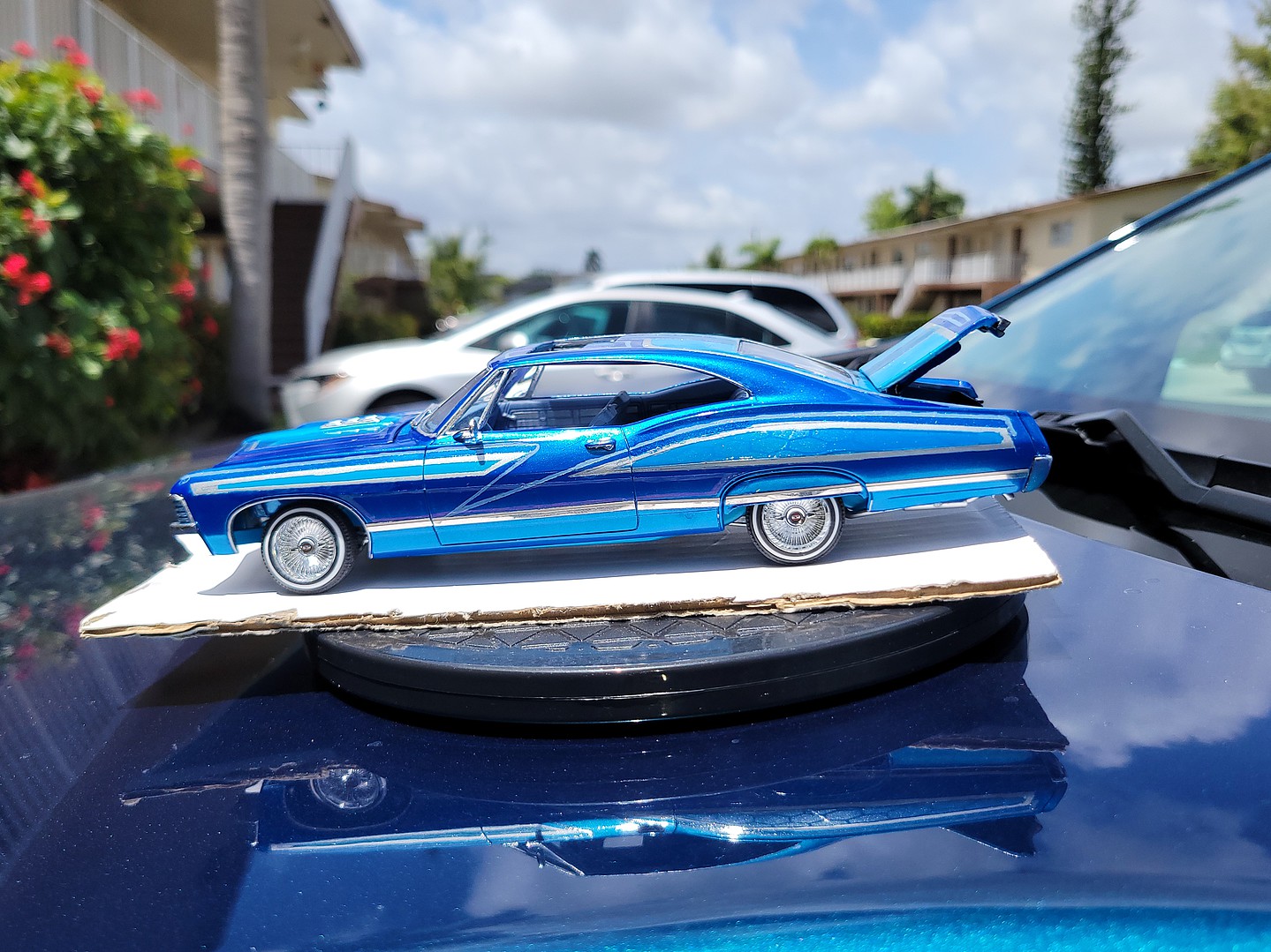 1967 Chevy Impala SS (Stock) -- Plastic Model Car Kit -- 1/25 Scale ...