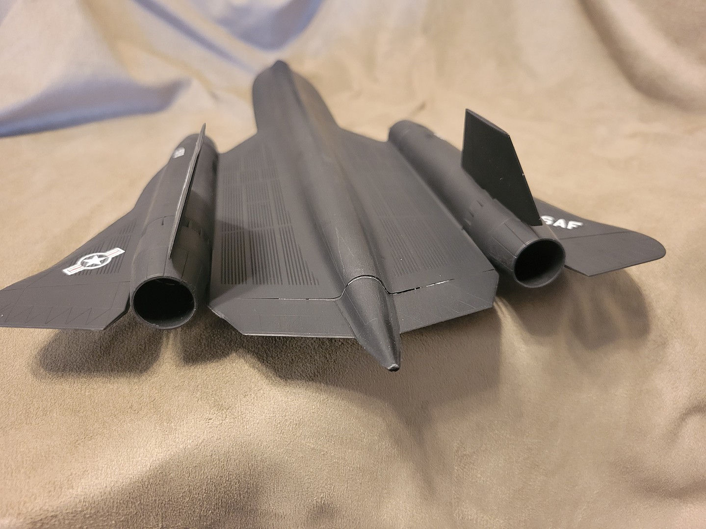 SR-71A Blackbird -- Plastic Model Airplane Kit -- 1/72 Scale -- #855810 ...