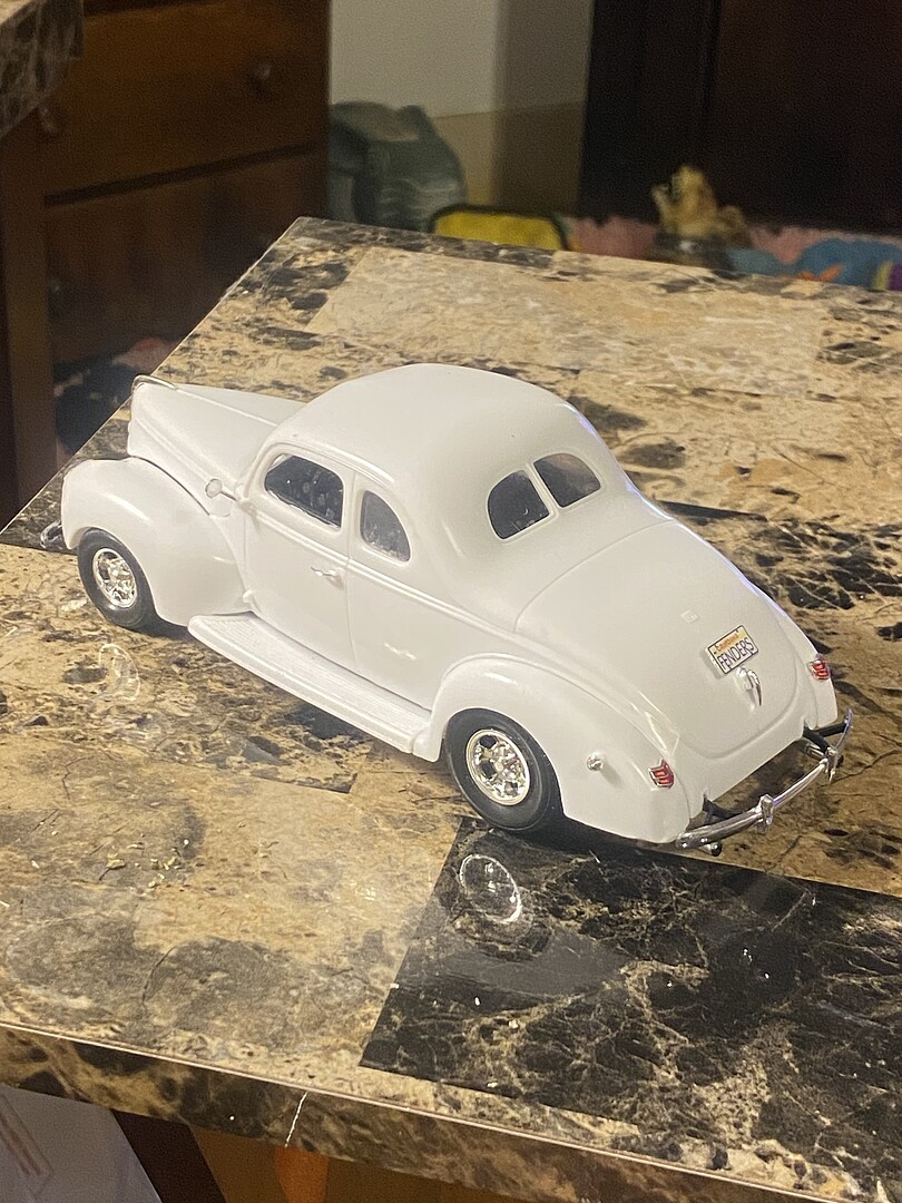 1940 Ford Standard Coupe -- Plastic Model Car Kit -- 1/25 Scale ...