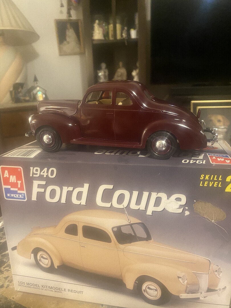 1940 Ford Coupe 2T -- Plastic Model Car Kit -- 1/25 Scale -- #1141m ...