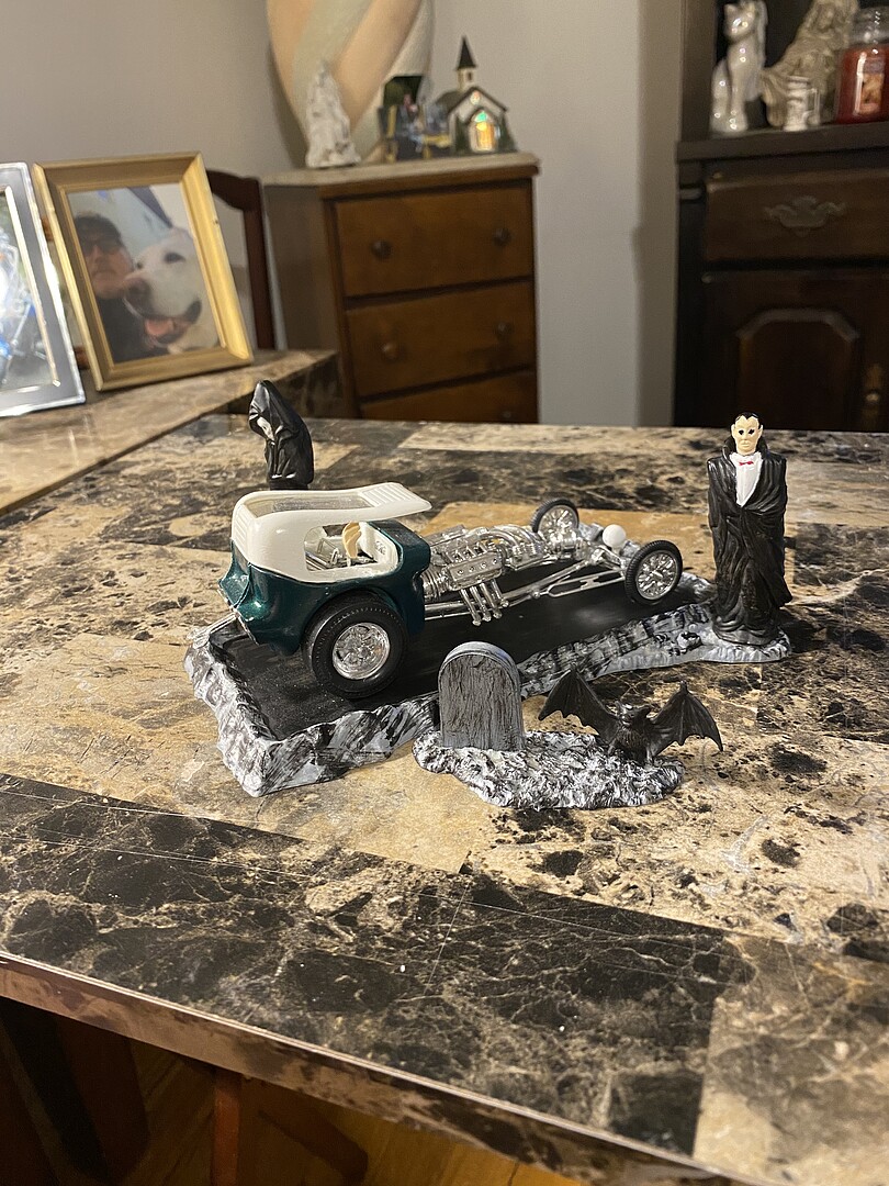 Carl Casper Undertaker Dragster -- Plastic Model Car Vehicle Kit -- 1/ ...