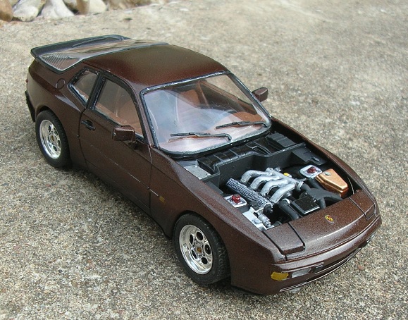 Porsche 944 S -- Plastic Model Car Kit -- 1/24 Scale -- #553659 ...