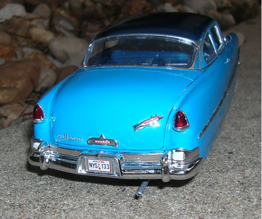 1954 Hudson Hornet Coupe -- Plastic Model Car Kit -- 1/25 Scale ...