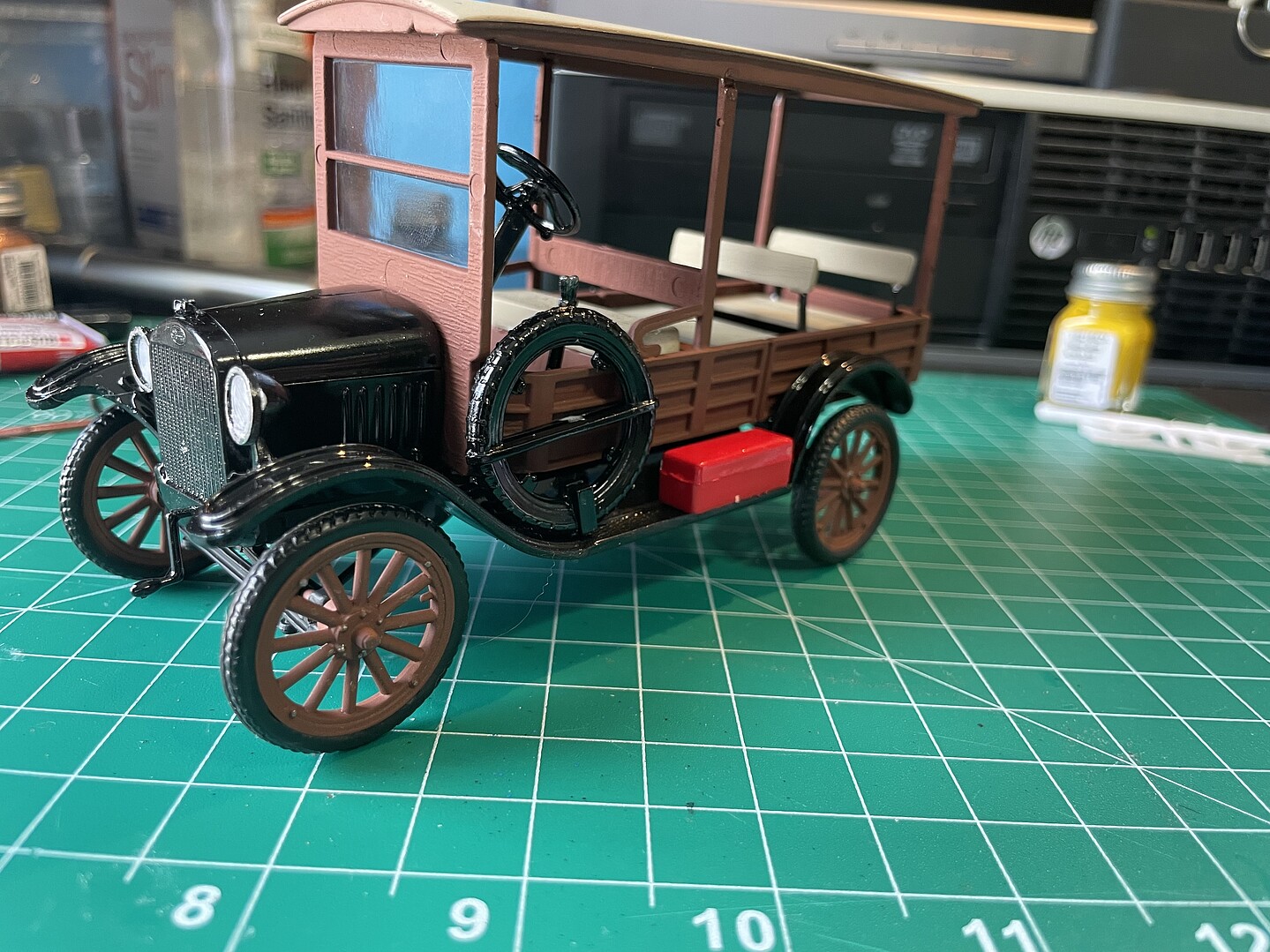 1923 Ford T Depot Hack Transport -- Plastic Model Truck Vehicle Kit ...