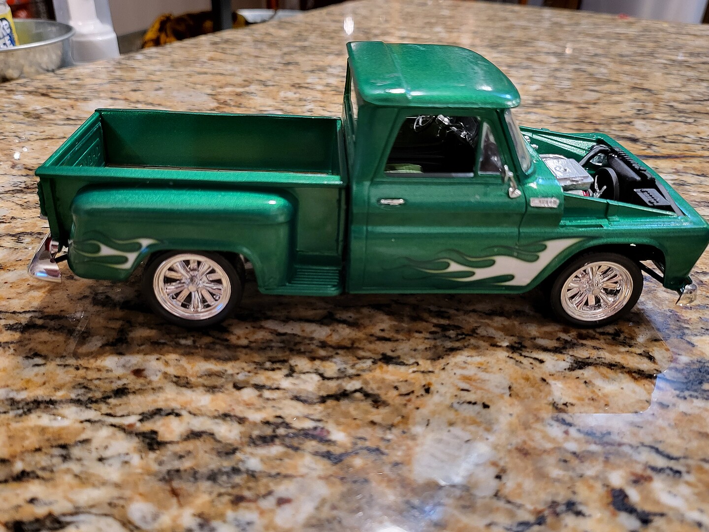 Model Kit Atlantis 1971 Pontiac Firebird Trans Am - Plastic Model Car ...