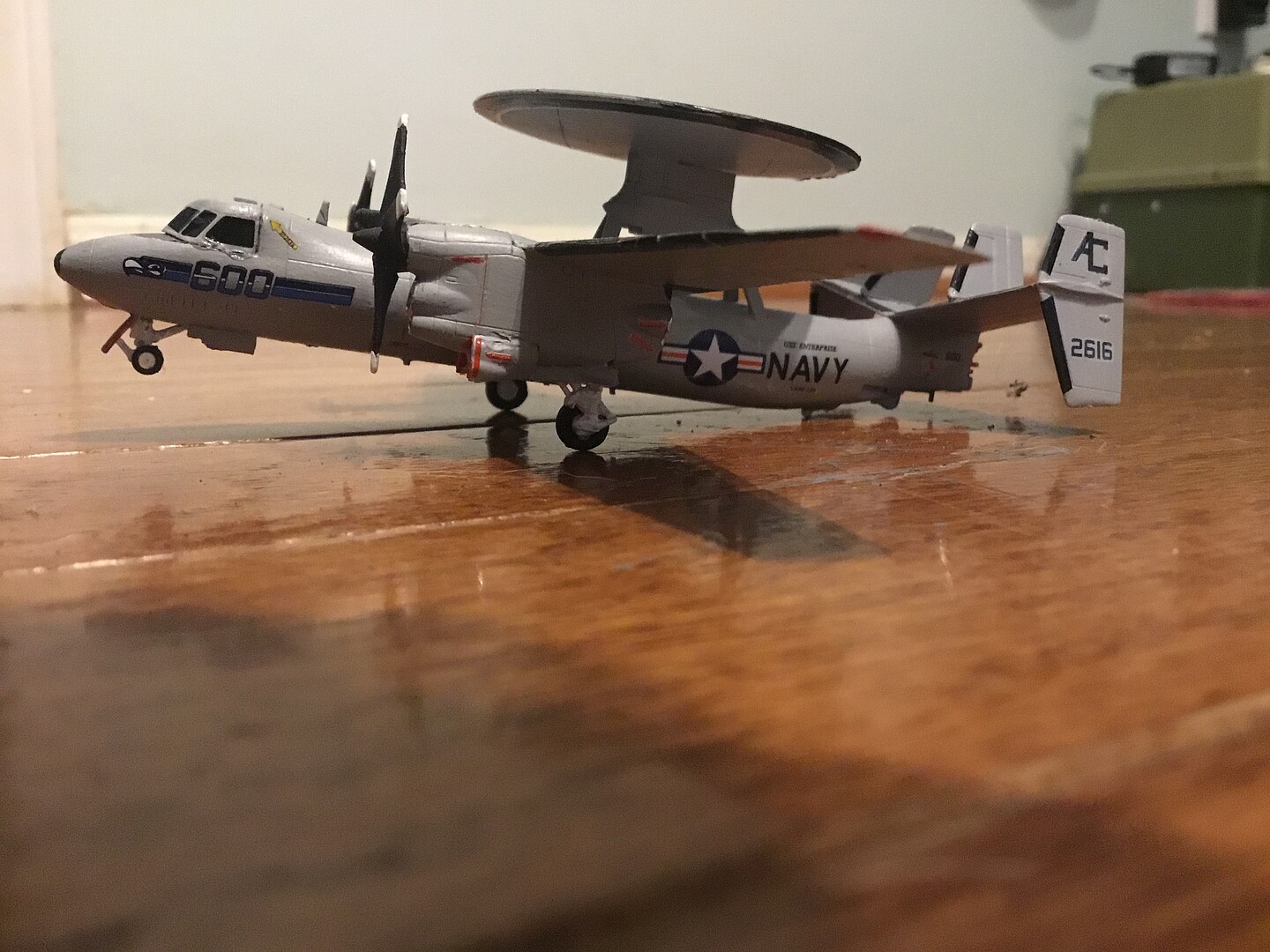 E2C VAW113 Black Eagles USN Aircraft -- Plastic Model Airplane Kit -- 1 ...