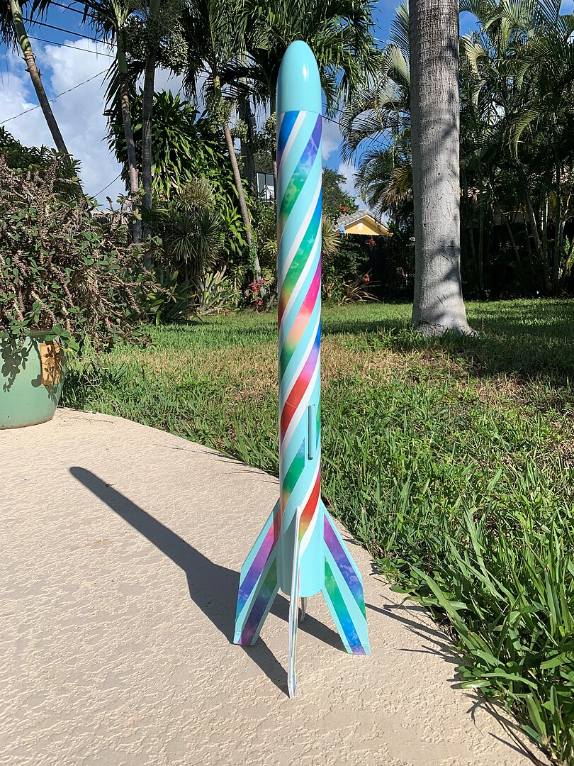 Big Bertha Model Rocket Kit -- Skill Level 1 -- #1948 pictures by petepop