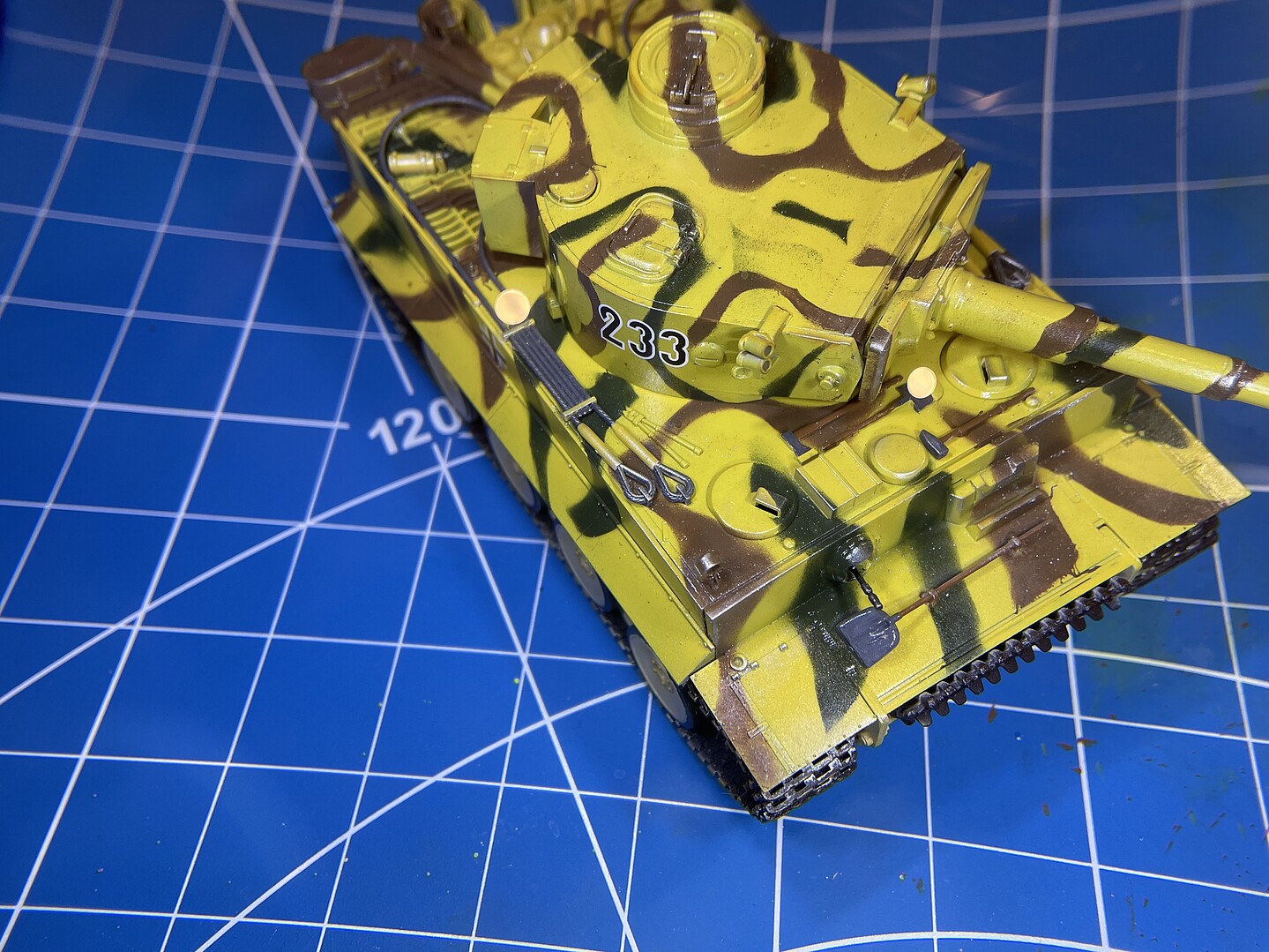 German Heavy Tank Tiger I -- Plastic Model Military Vehicle Kit -- 1/48 ...