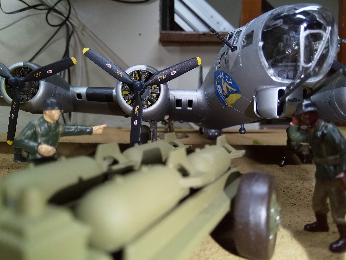 B-17G Flying Fortress -- Plastic Model Airplane Kit -- 1/48 Scale ...