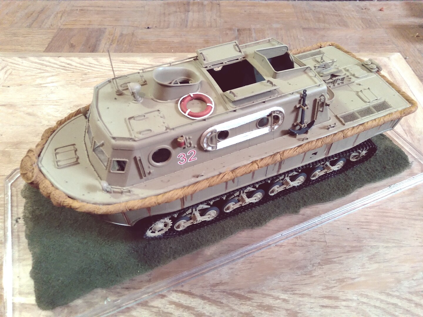 German Land-Wasser-Schlepper -- Plastic Model Military Vehicle Kit -- 1 ...