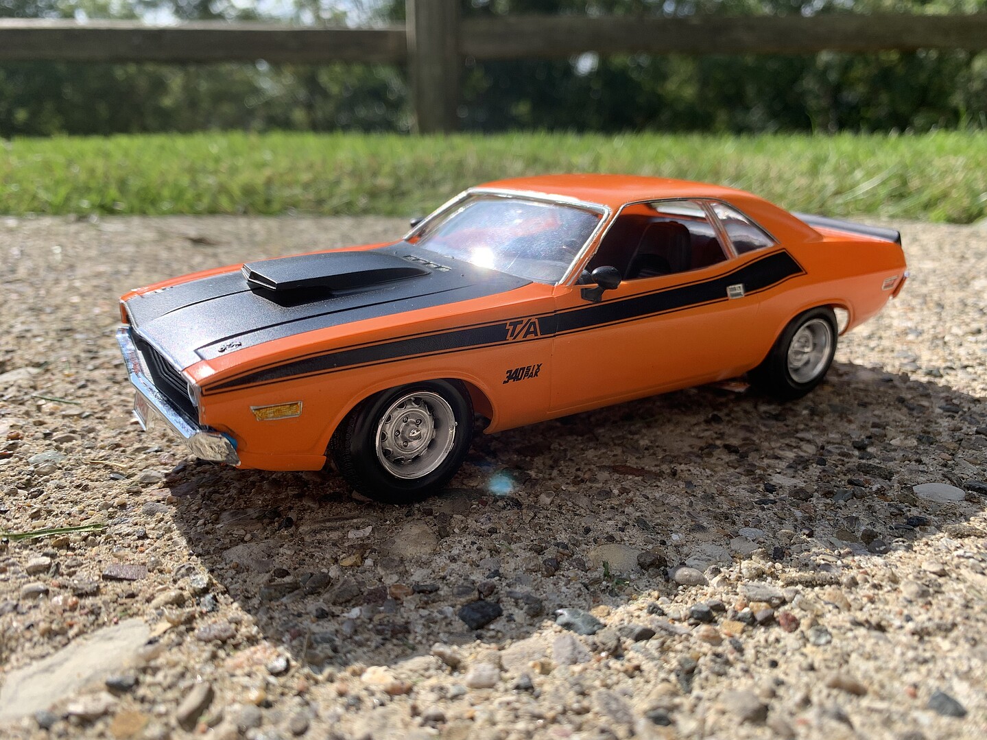 1970 Challenger 2'n 1 -- Plastic Model Car Kit -- 1/24 Scale -- #852596 ...