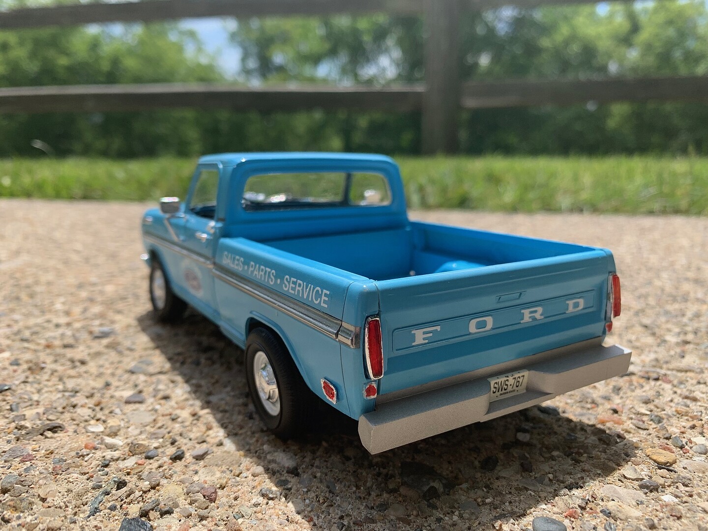 1969 Ford F100 Custom Cab Truck w/ Short Bed (Ltd Prod) -- Plastic ...