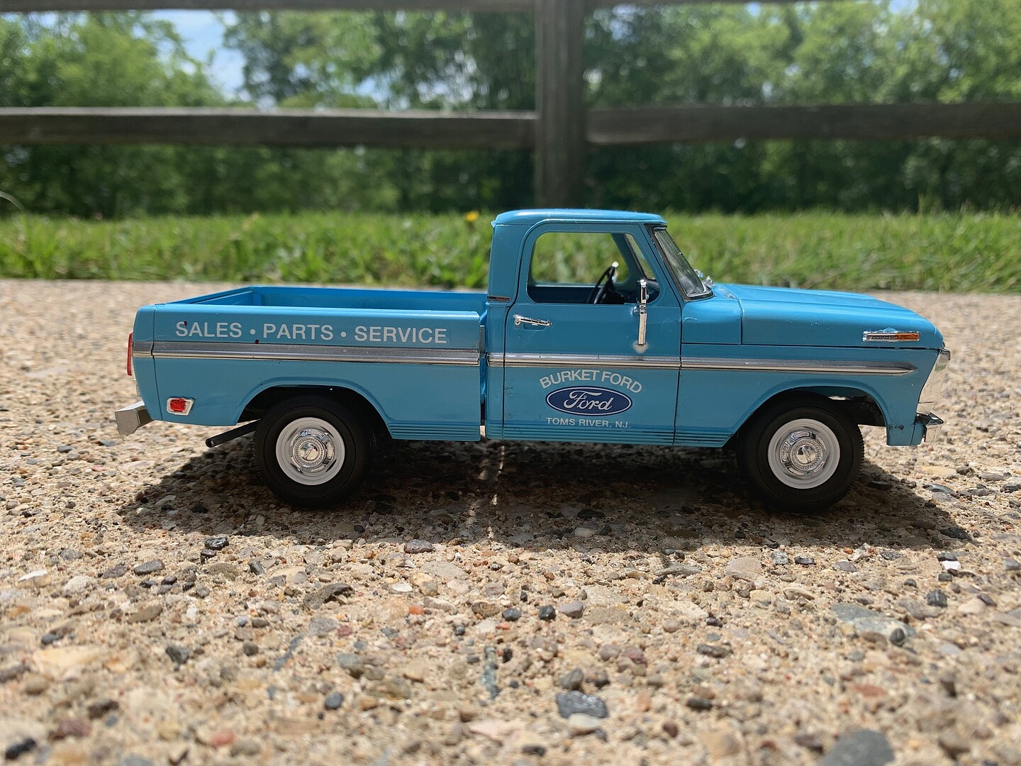 1969 Ford F100 Custom Cab Truck w/ Short Bed (Ltd Prod) -- Plastic ...