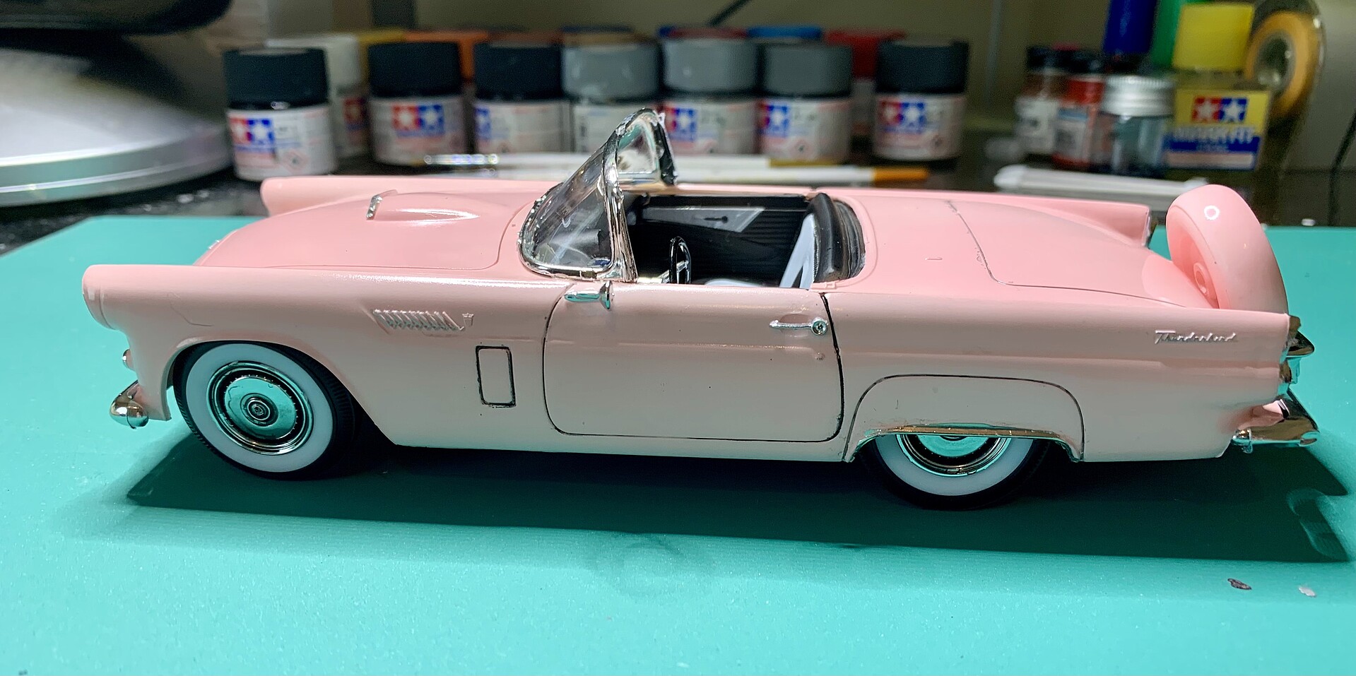 1956 Ford Thunderbird with Removable Hardtop -- Plastic Model Car Kit ...