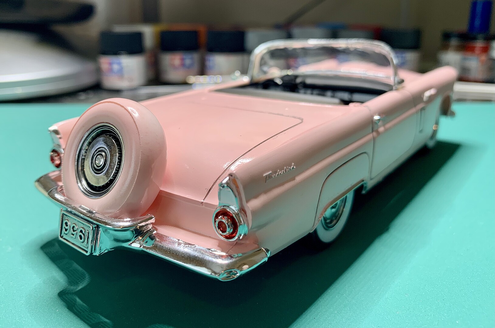 1956 Ford Thunderbird with Removable Hardtop -- Plastic Model Car Kit ...