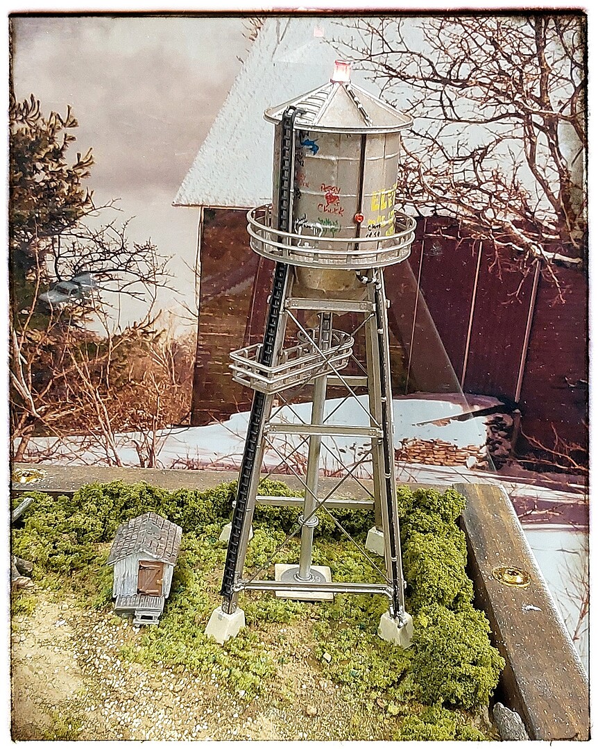 Rustic Water Tower Built-&-Ready(R) -- N Scale Model Railroad Building ...