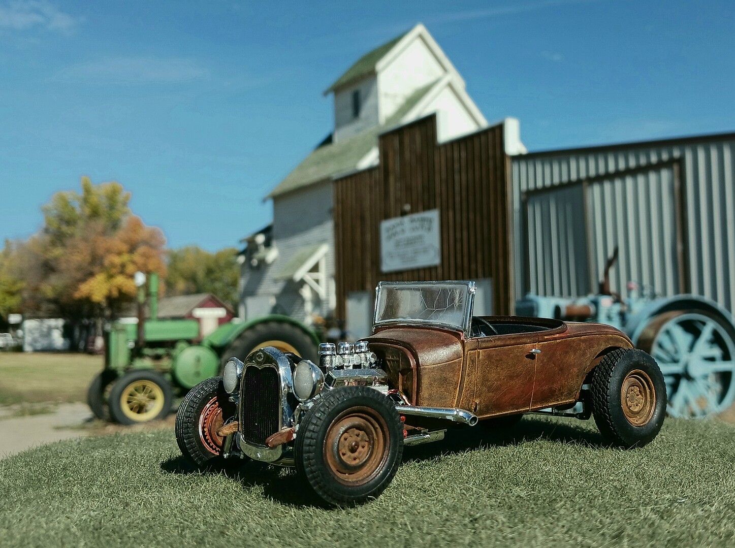 1929 Model A Roadster -- Plastic Model Car Kit -- 1/25 Scale -- #854463 ...